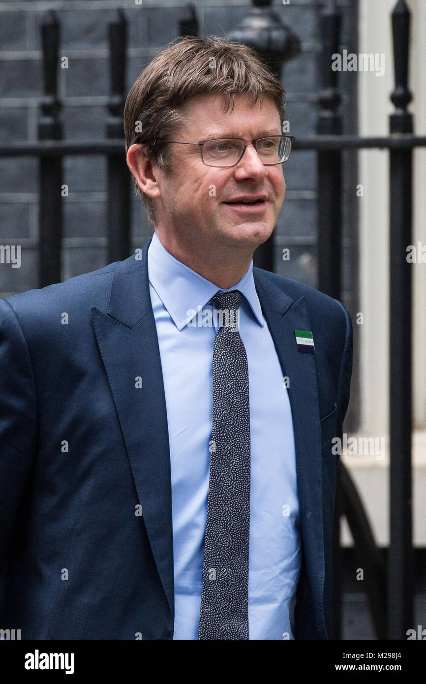 Greg clark leaving 10 downing street hi-res stock photography and ...