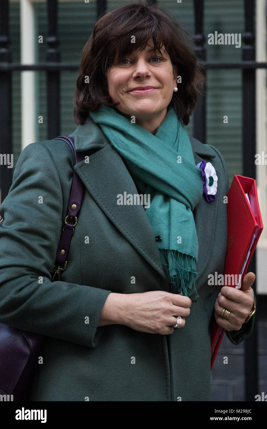 Clean growth claire perry leave 10 downing street hi-res stock ...
