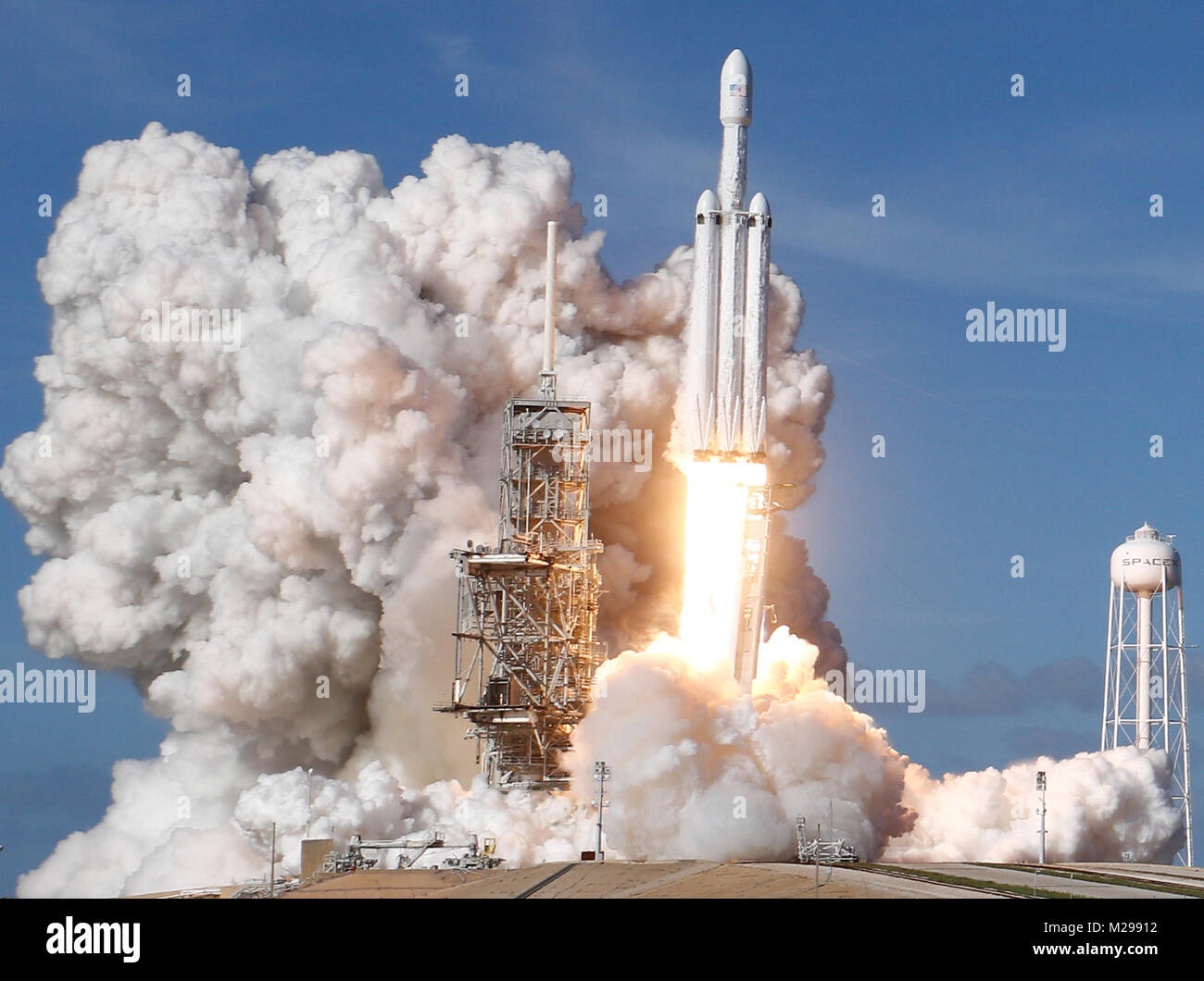 Space electric rocket test hi-res stock photography and images - Alamy