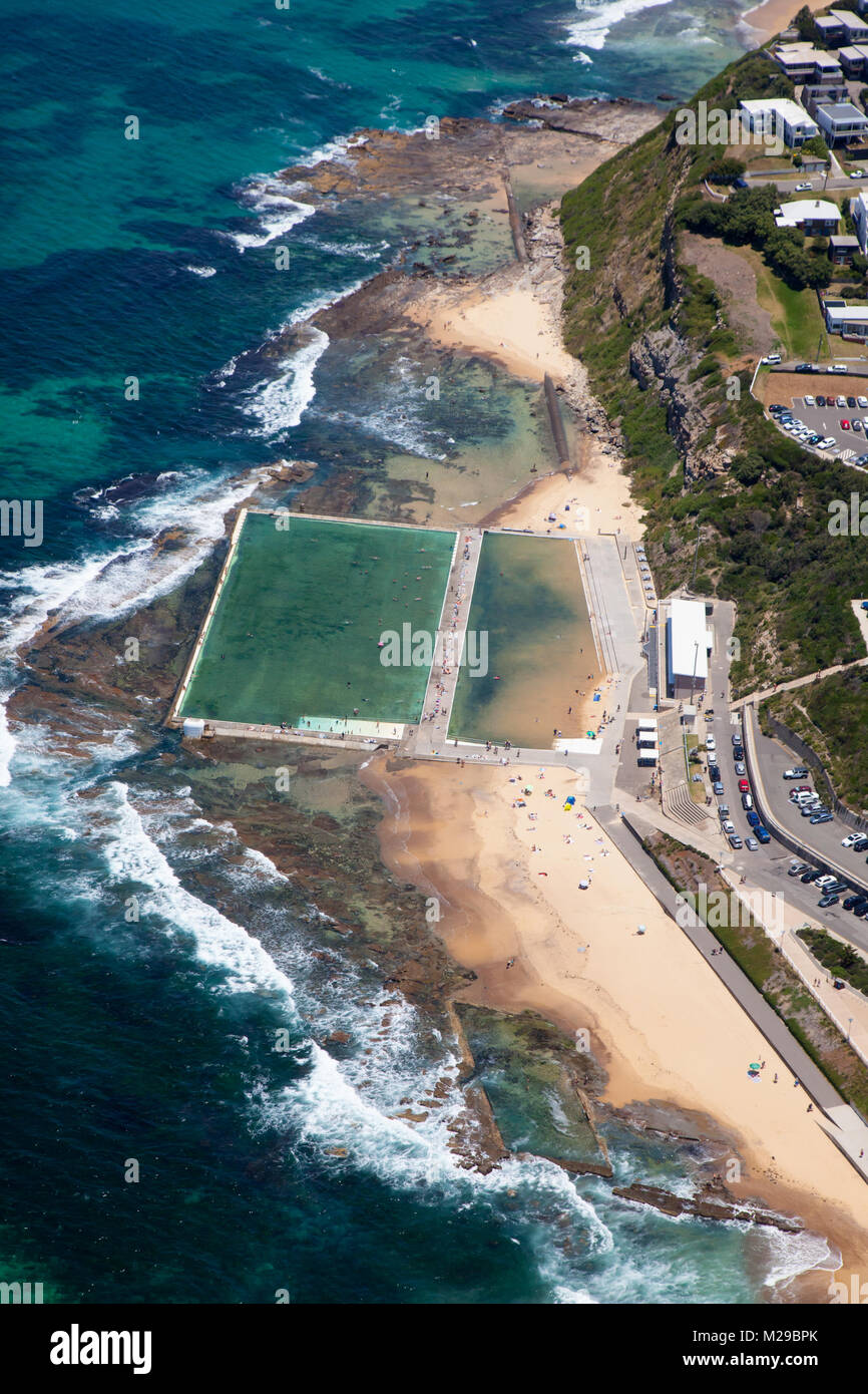 Merewether pool hi-res stock photography and images - Alamy