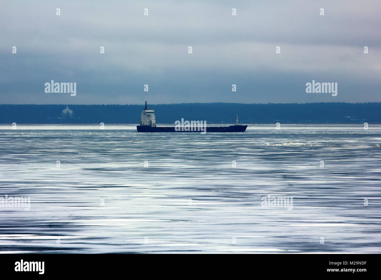Shipping vessel ice snow hi-res stock photography and images - Alamy
