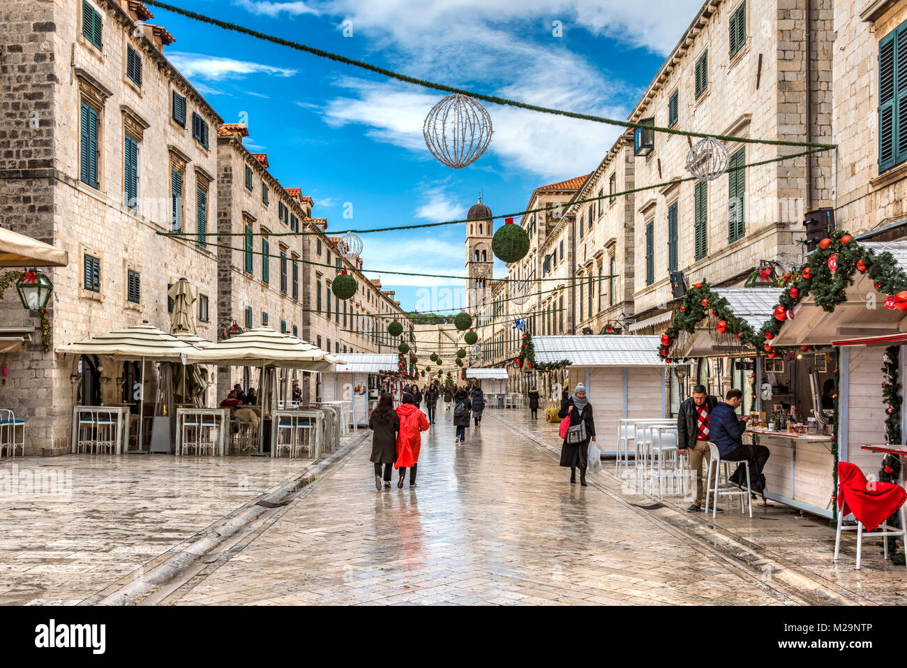 Limestone pedestrian street hi-res stock photography and images - Alamy
