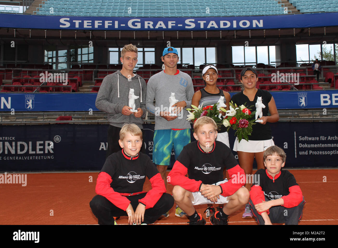 Jessica Gomez High Resolution Stock Photography and Images - Alamy