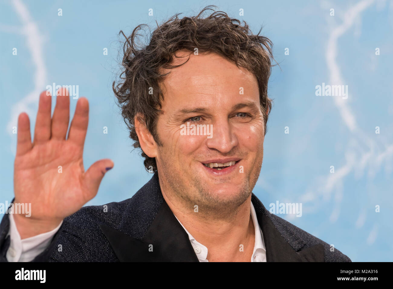 Jason clarke terminator genisys hi-res stock photography and images - Alamy