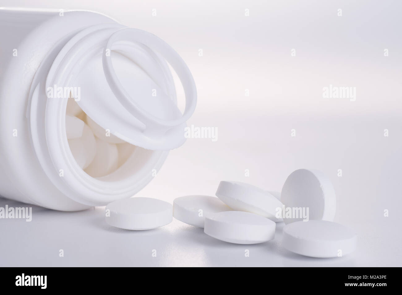 Drug container hi-res stock photography and images - Alamy