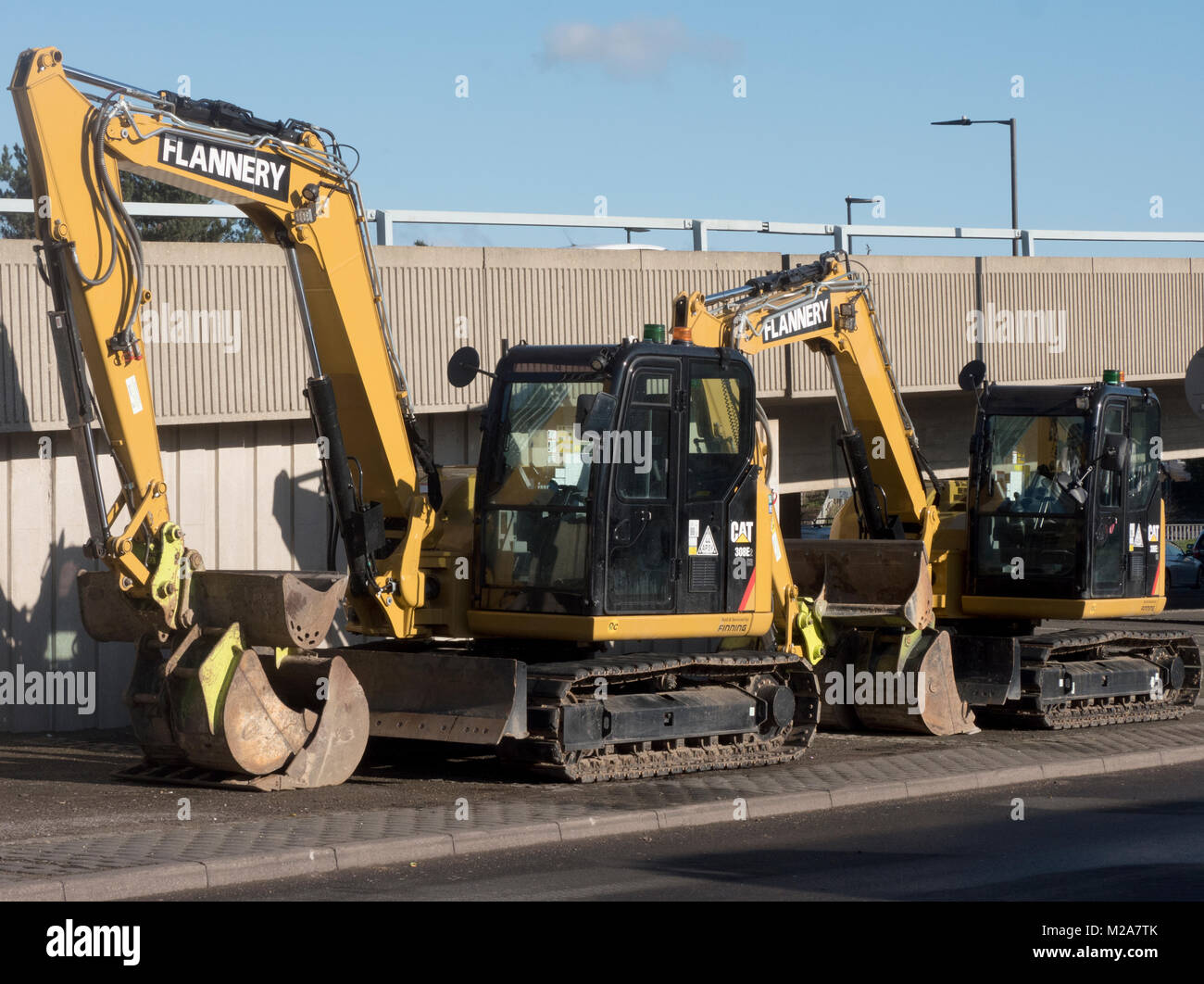 Heavy construction plant hi-res stock photography and images - Alamy