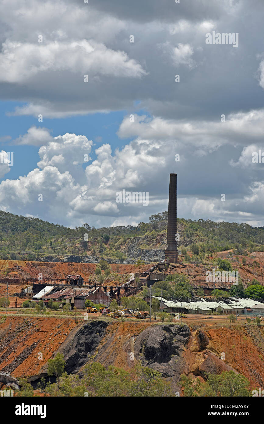 the gold mine at mount morgan in queensland in australia Stock Photo ...