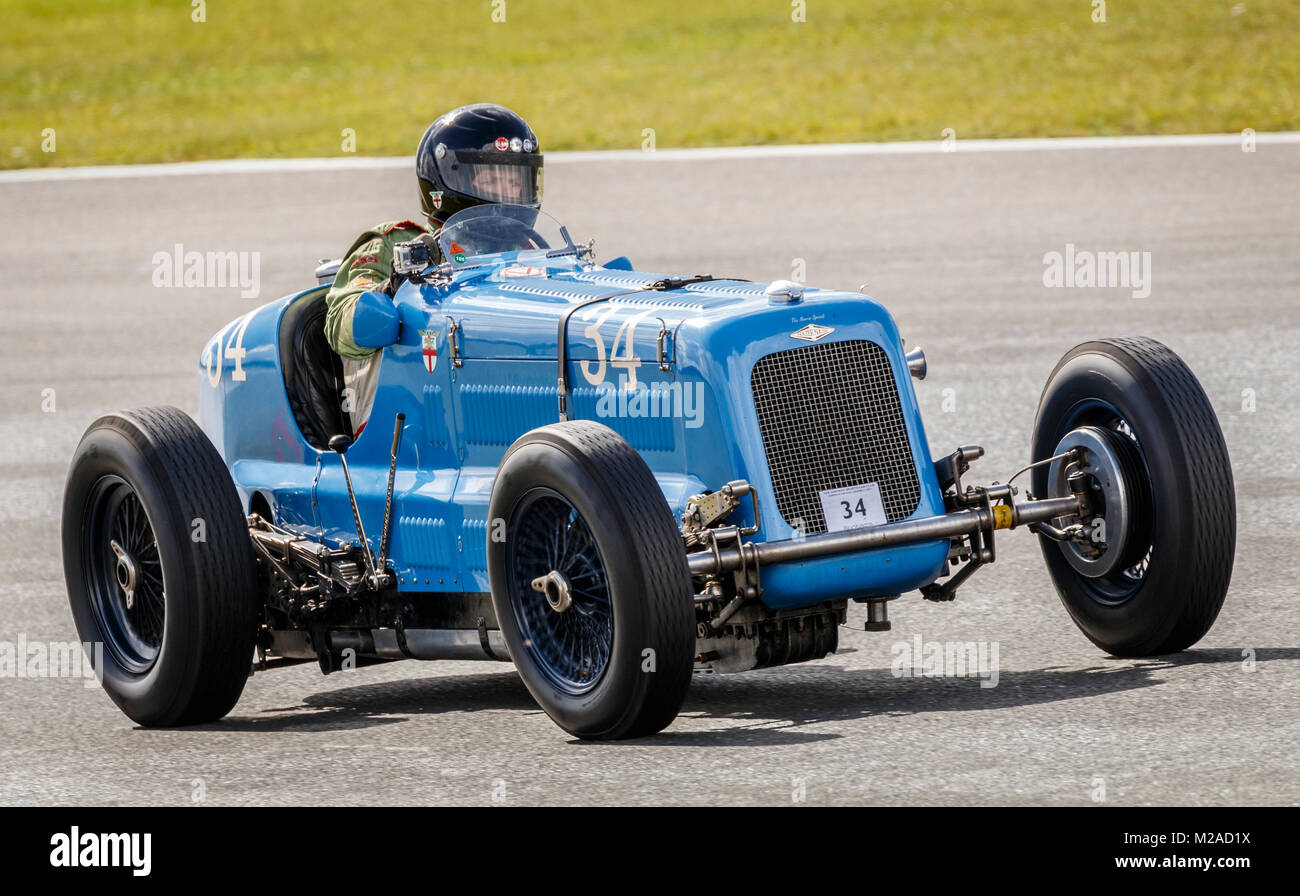 Julian grimwade hi-res stock photography and images - Alamy