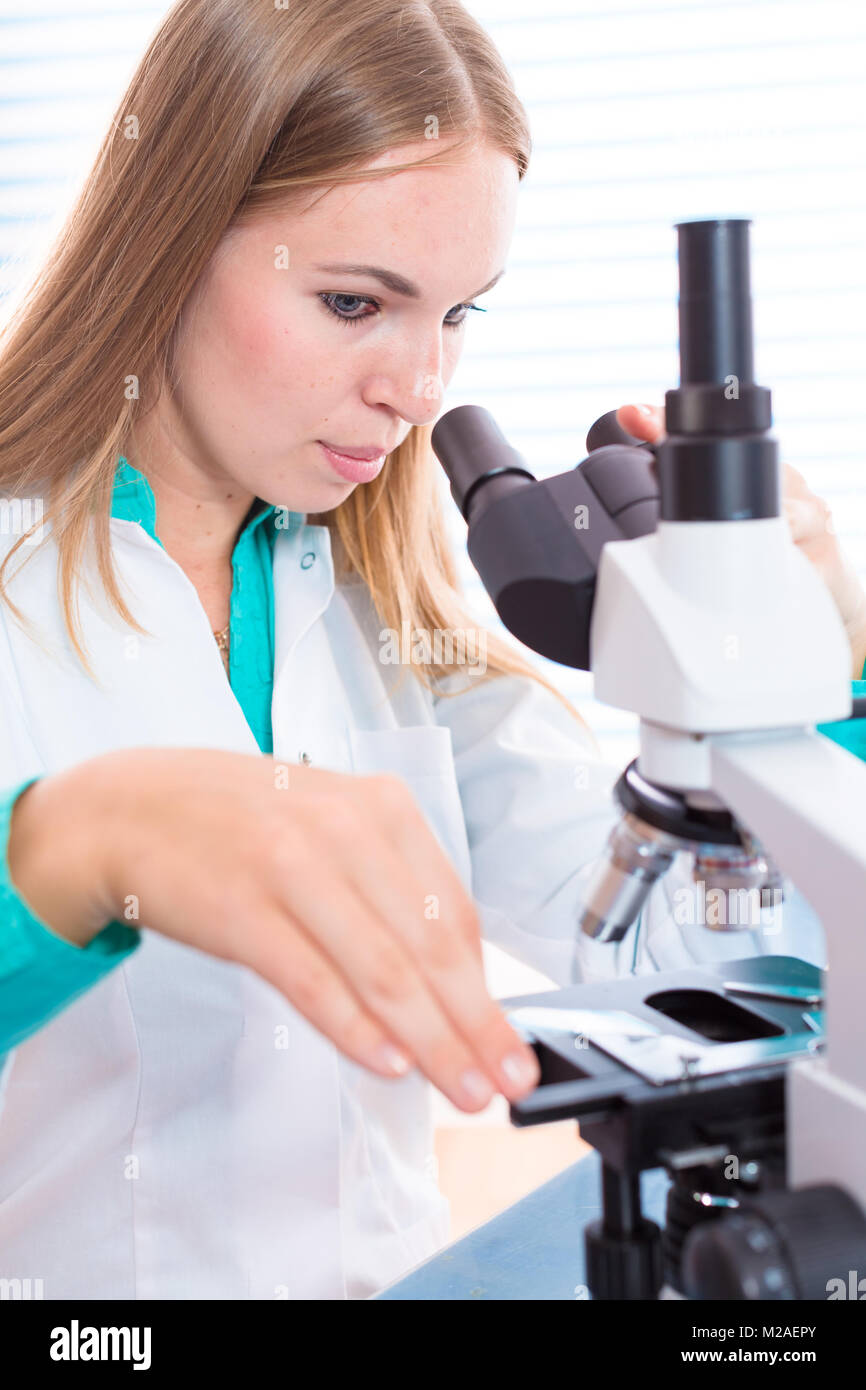 Nurse in the hospital laboratory Stock Photo - Alamy