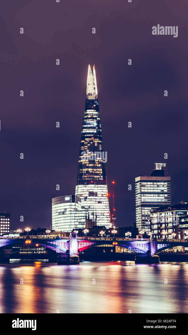 LONDON - FEBRUARY 01, 2018: Vertical shot of Shard building on modern ...