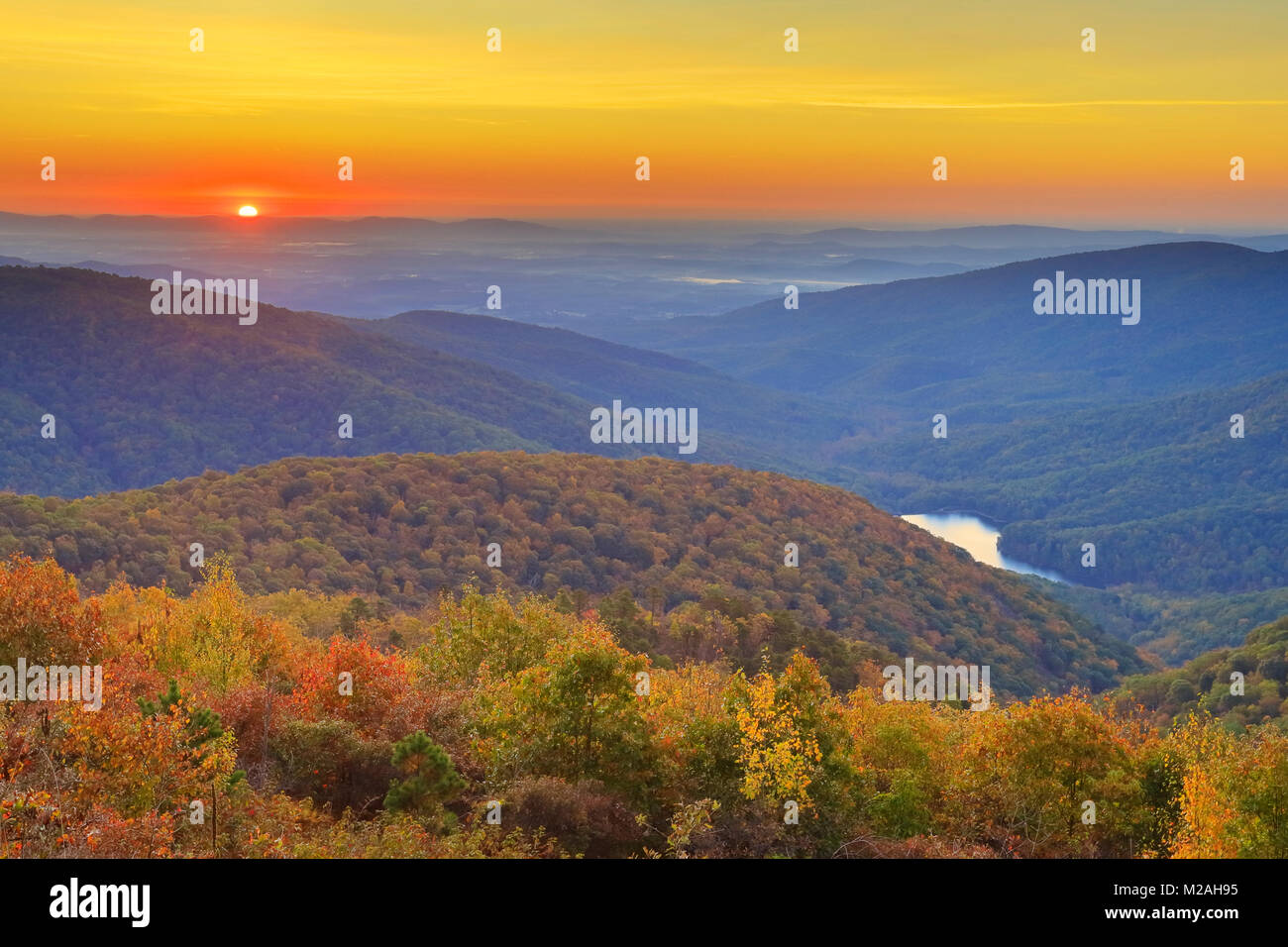 Sunrise, Moormans River Overlook, Shenandoah National Park, Virginia ...