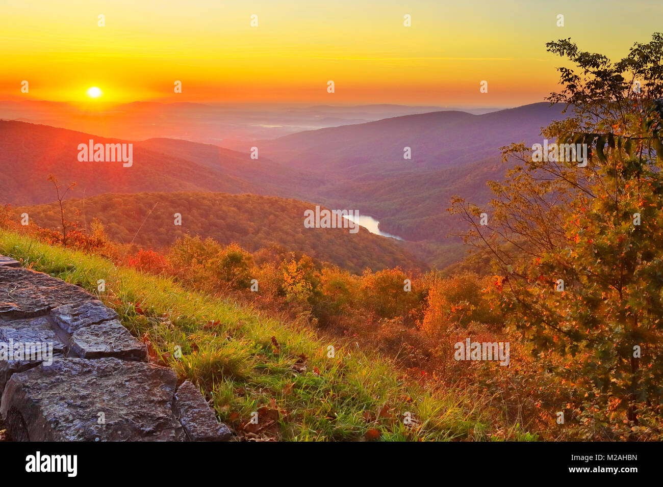 Sunrise, Moormans River Overlook, Shenandoah National Park, Virginia ...