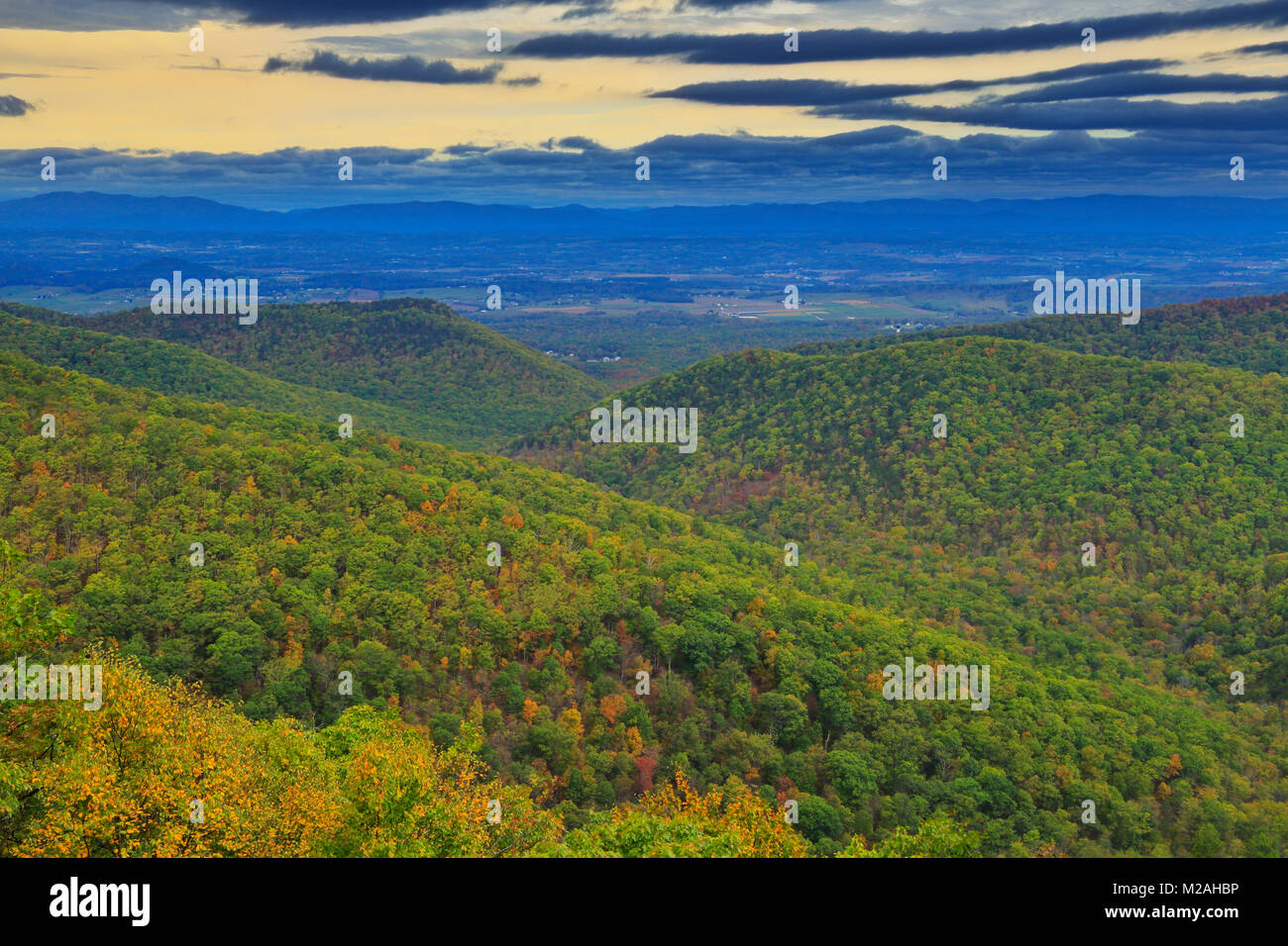 Sunrise, Near Dundo Overlook, Shenandoah National Park, Virginia, USA ...