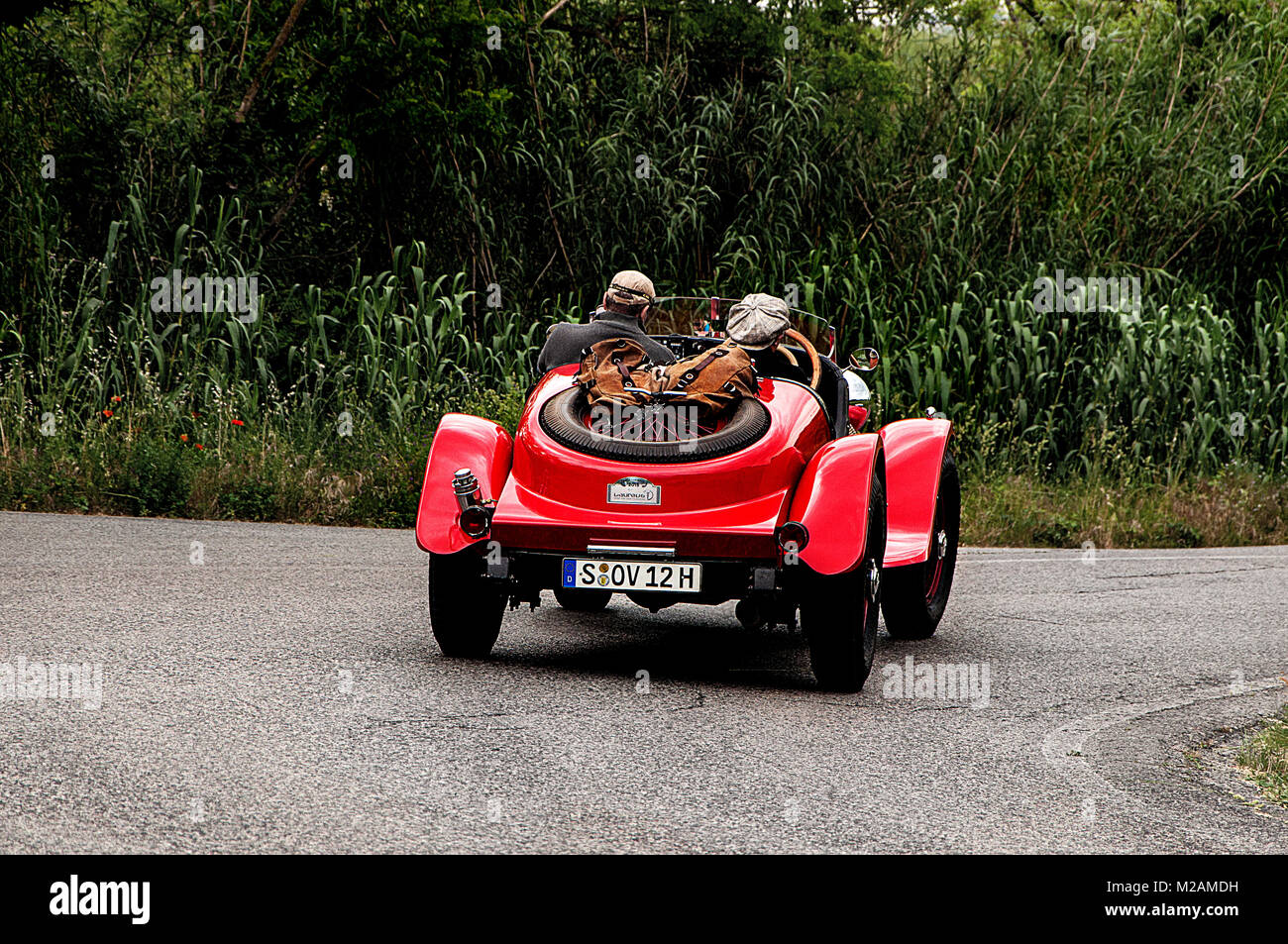 MERCEDESN BENZ 710 SS 1930 in nidentified crew on an old racing car in ...