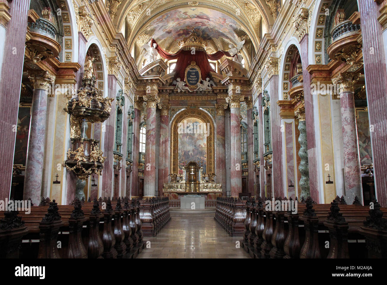 Inside a baroque church (Jesuitenkirche) in Vienna (Austria Stock Photo ...
