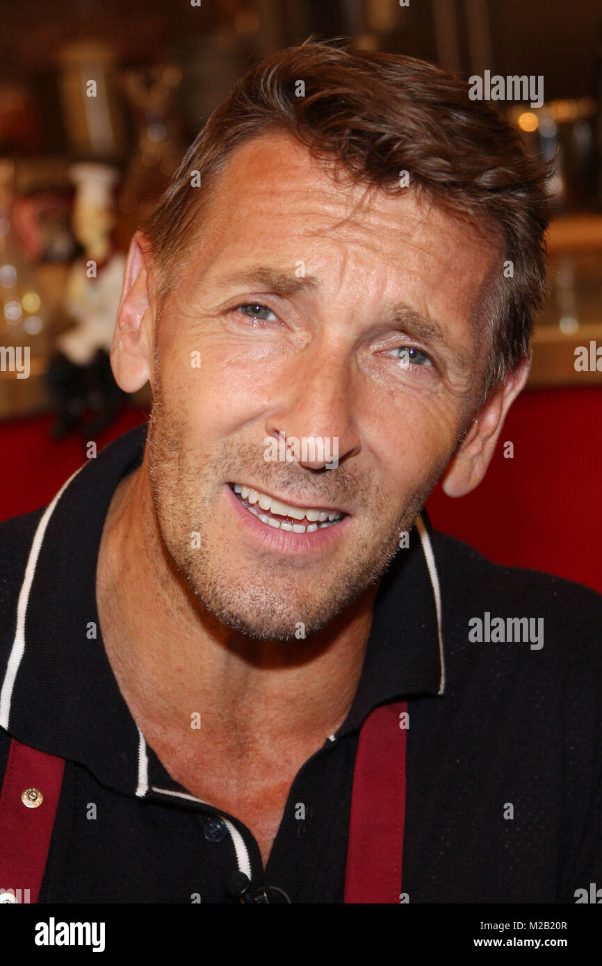 Mark keller hi-res stock photography and images - Alamy