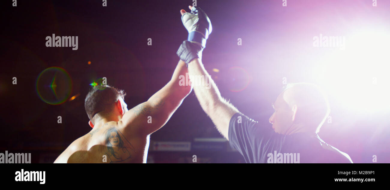 THE CAGE FIGHTER, Joe Carman (left), 2017. © Sundance Selects ...