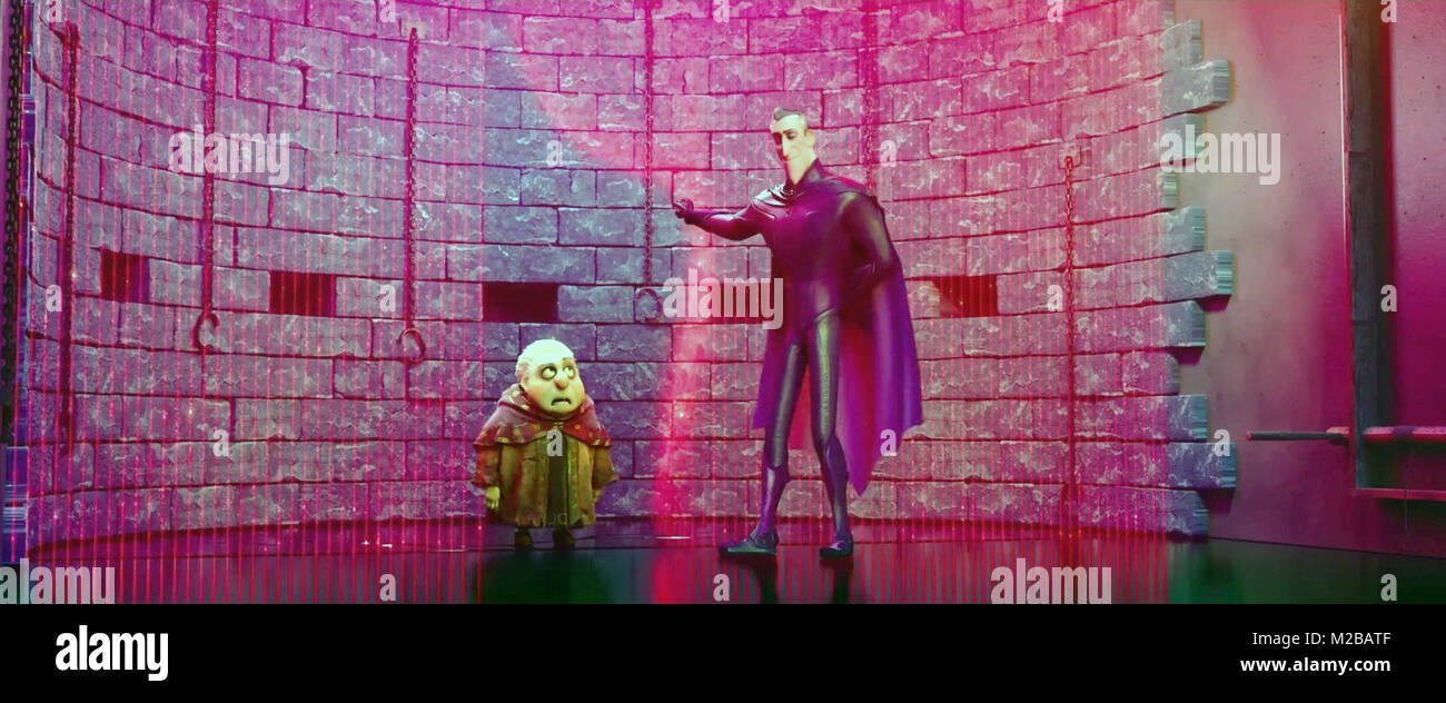 MONSTER FAMILY, (aka HAPPY FAMILY), from left: Renfield (voice: Ewan ...