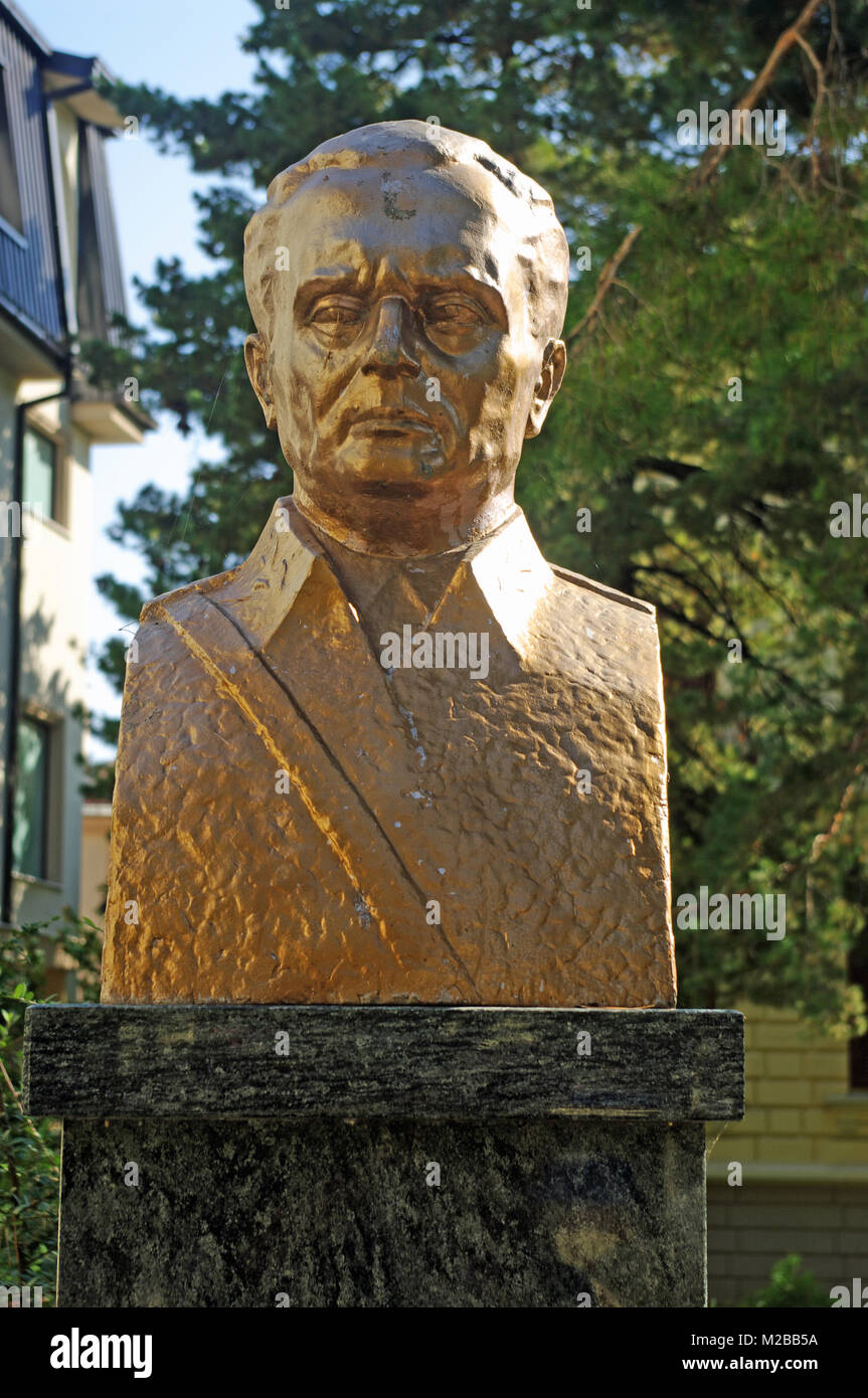 Tito Bust Sculpture, Bitola, Macedonia Stock Photo - Alamy