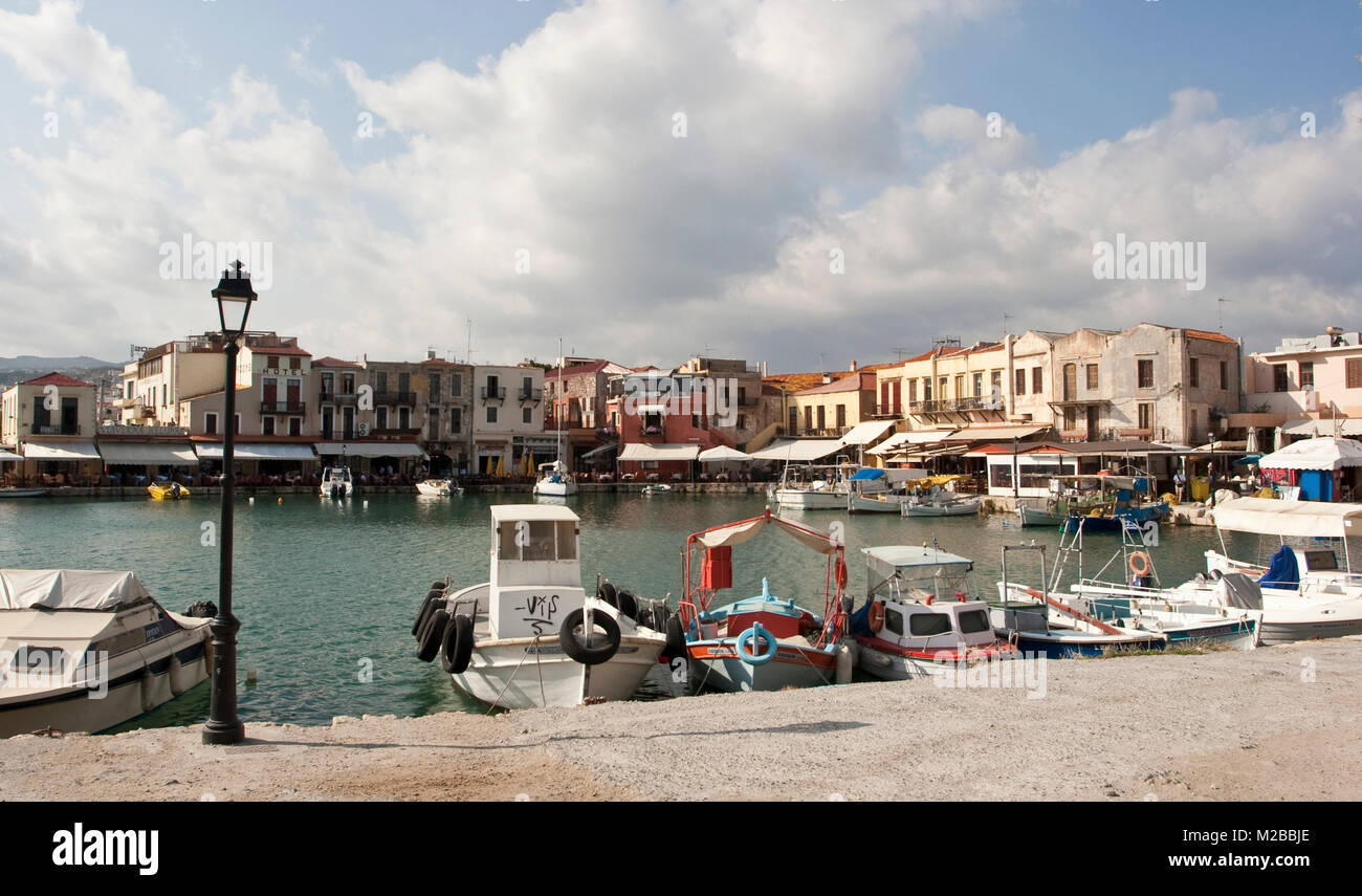 Rethymnon boats hi-res stock photography and images - Alamy