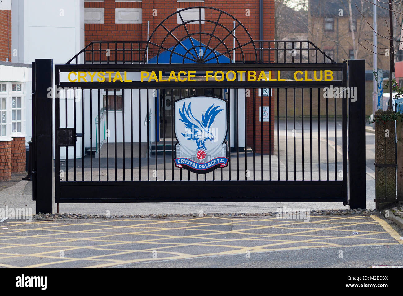 Crystal palace football club hi-res stock photography and images - Alamy