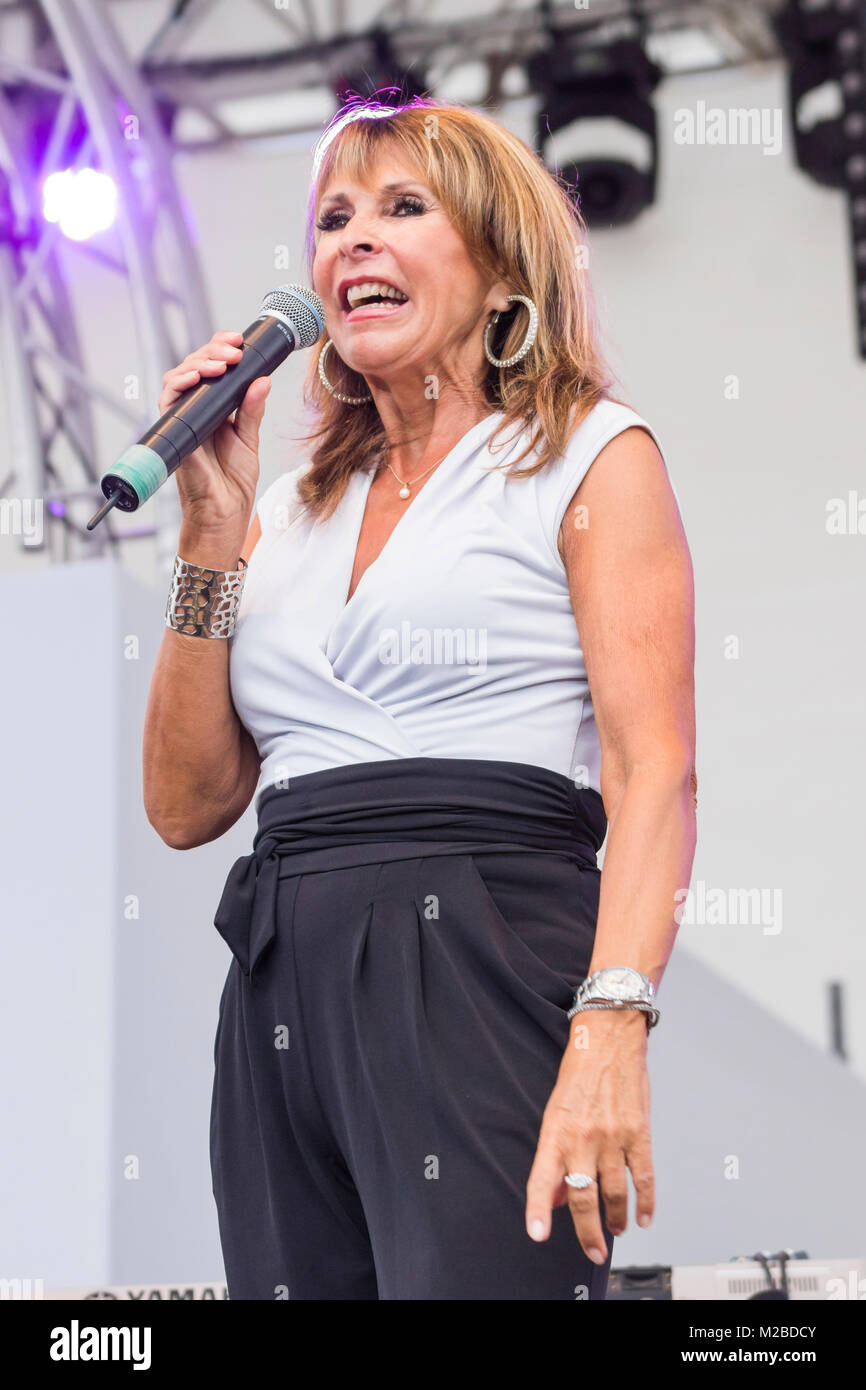 Ireen sheer hi-res stock photography and images - Alamy