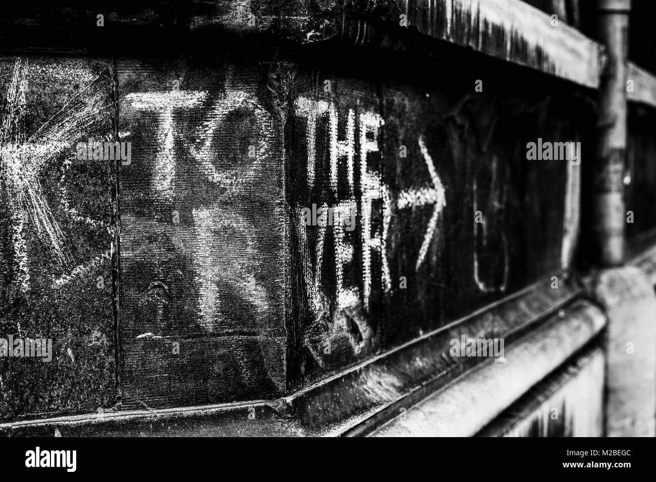 Hand written To the River sign in Cambridge Stock Photo - Alamy