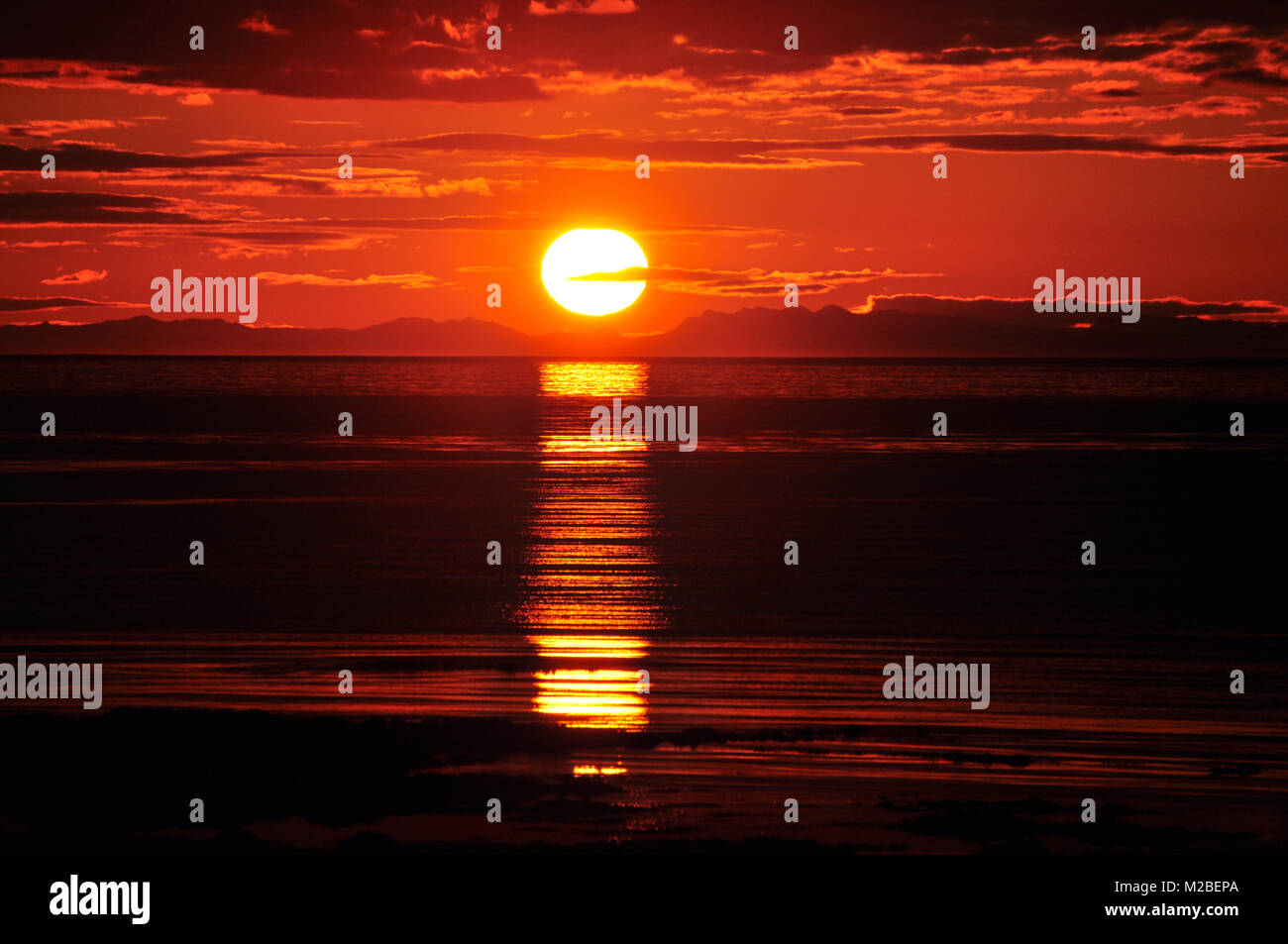 Midnight wave hi-res stock photography and images - Alamy