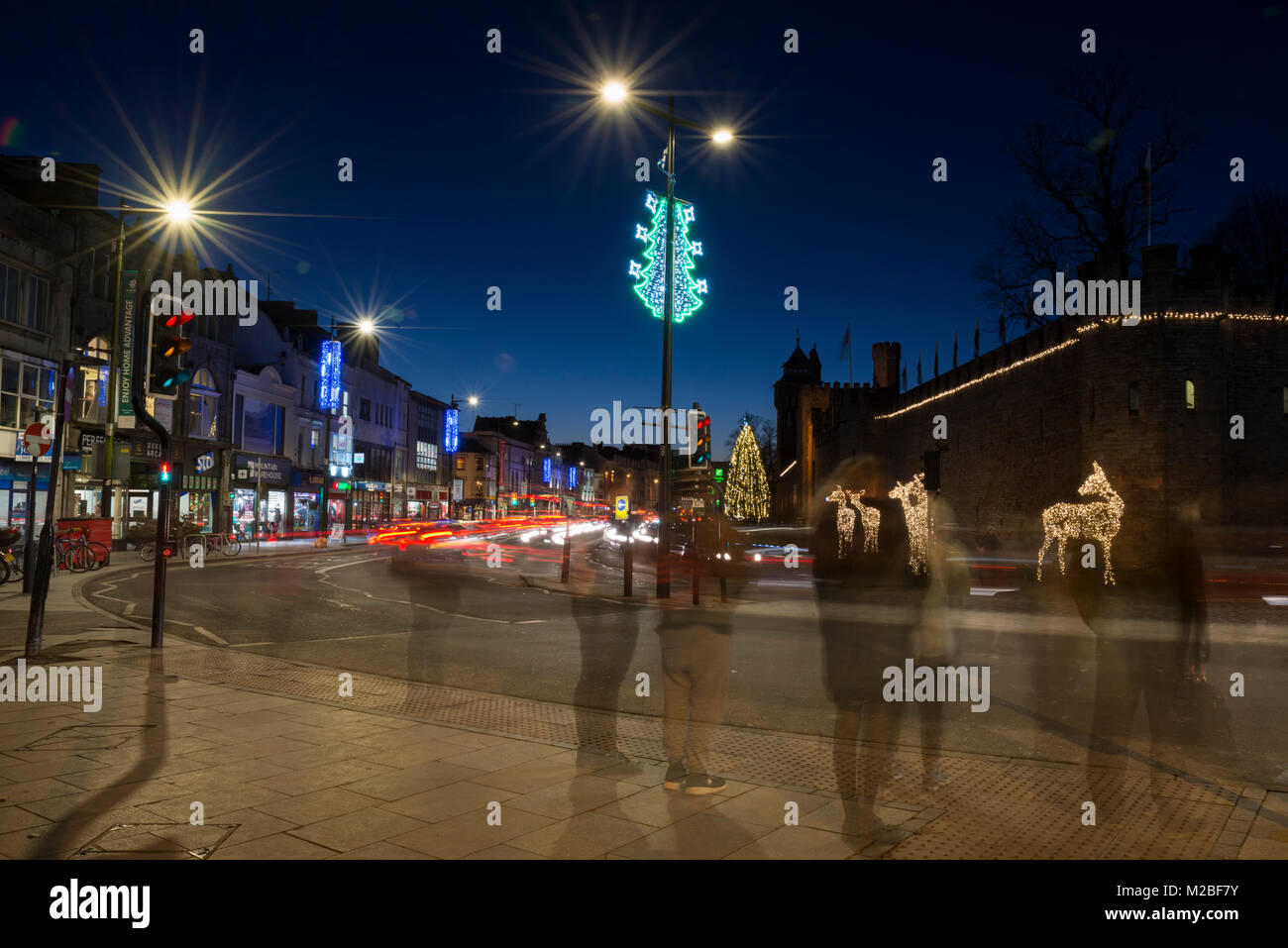 Streaming traffic lights add to the Christmas lights around Cardiff ...