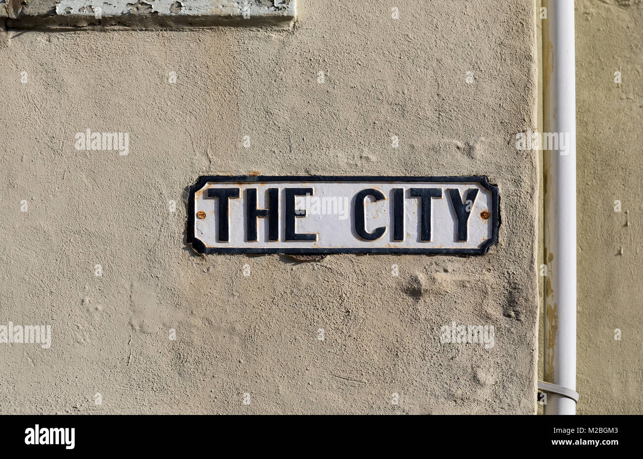 British road street name hi-res stock photography and images - Alamy