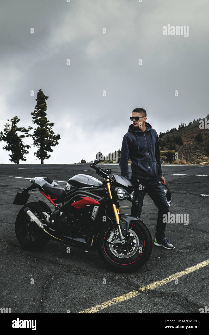 Motorcycle view of road hi-res stock photography and images - Alamy
