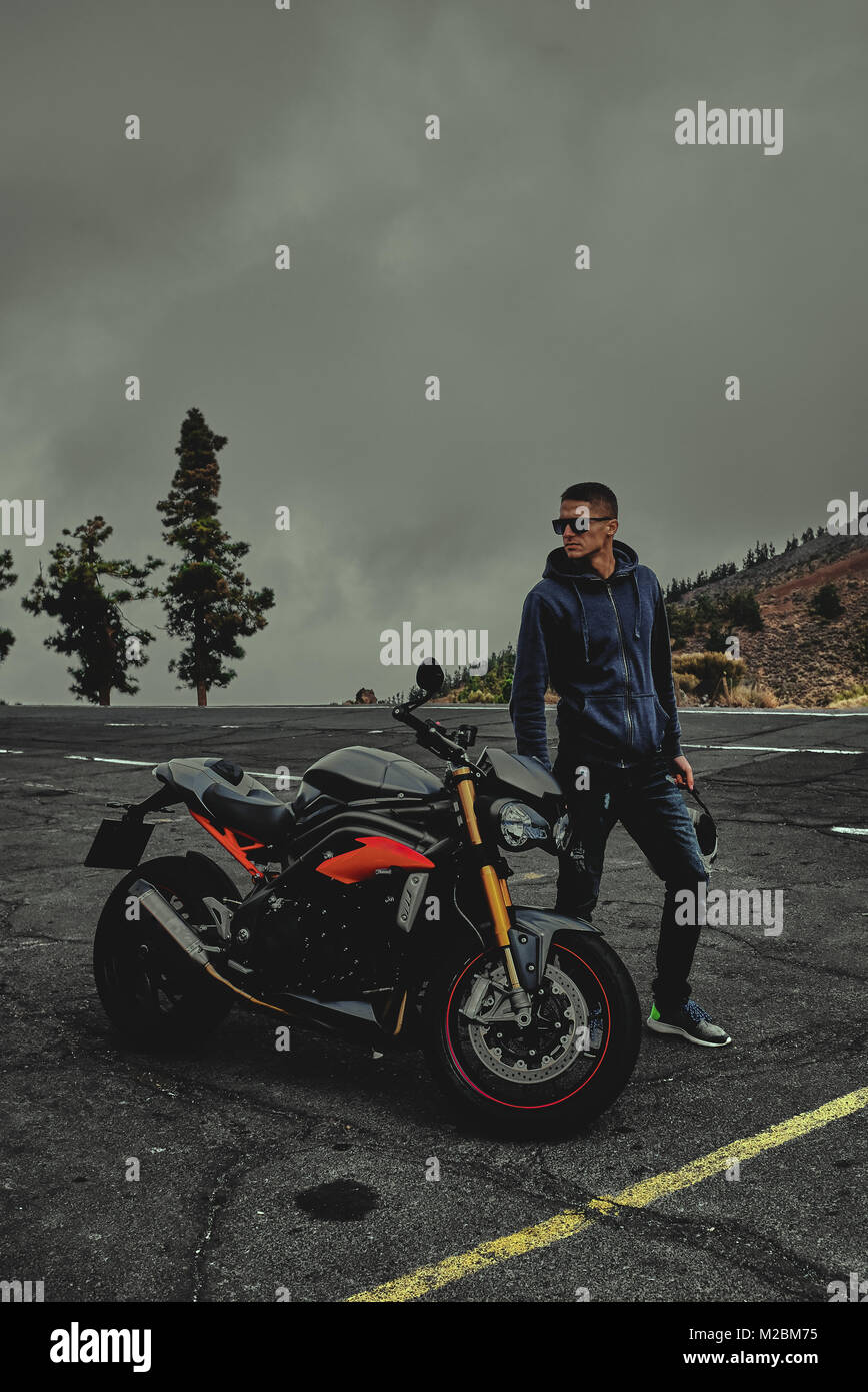Motorcycle view of road hi-res stock photography and images - Alamy