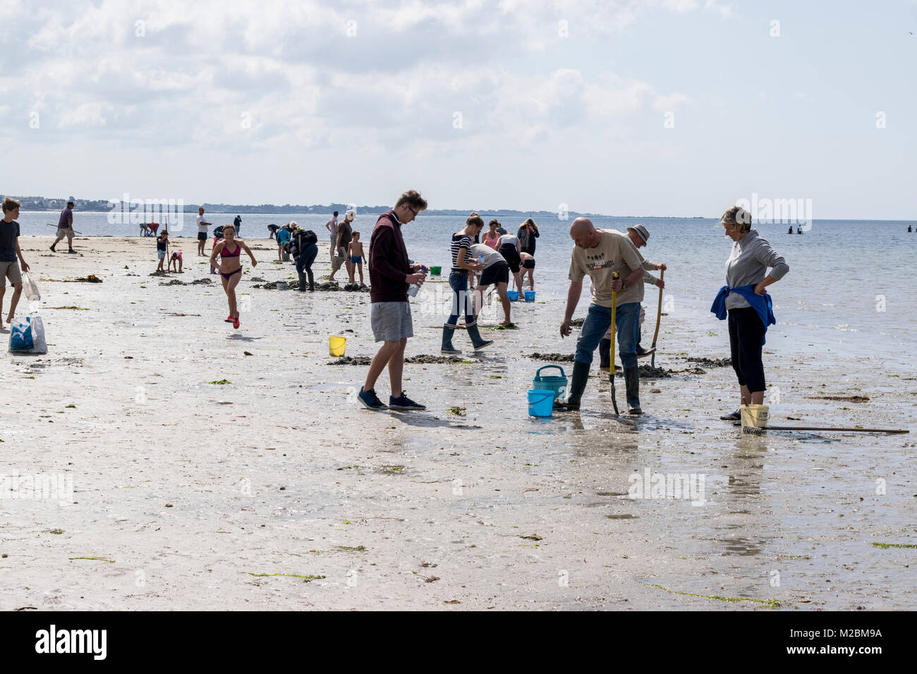 Menschen am strand hi-res stock photography and images - Alamy