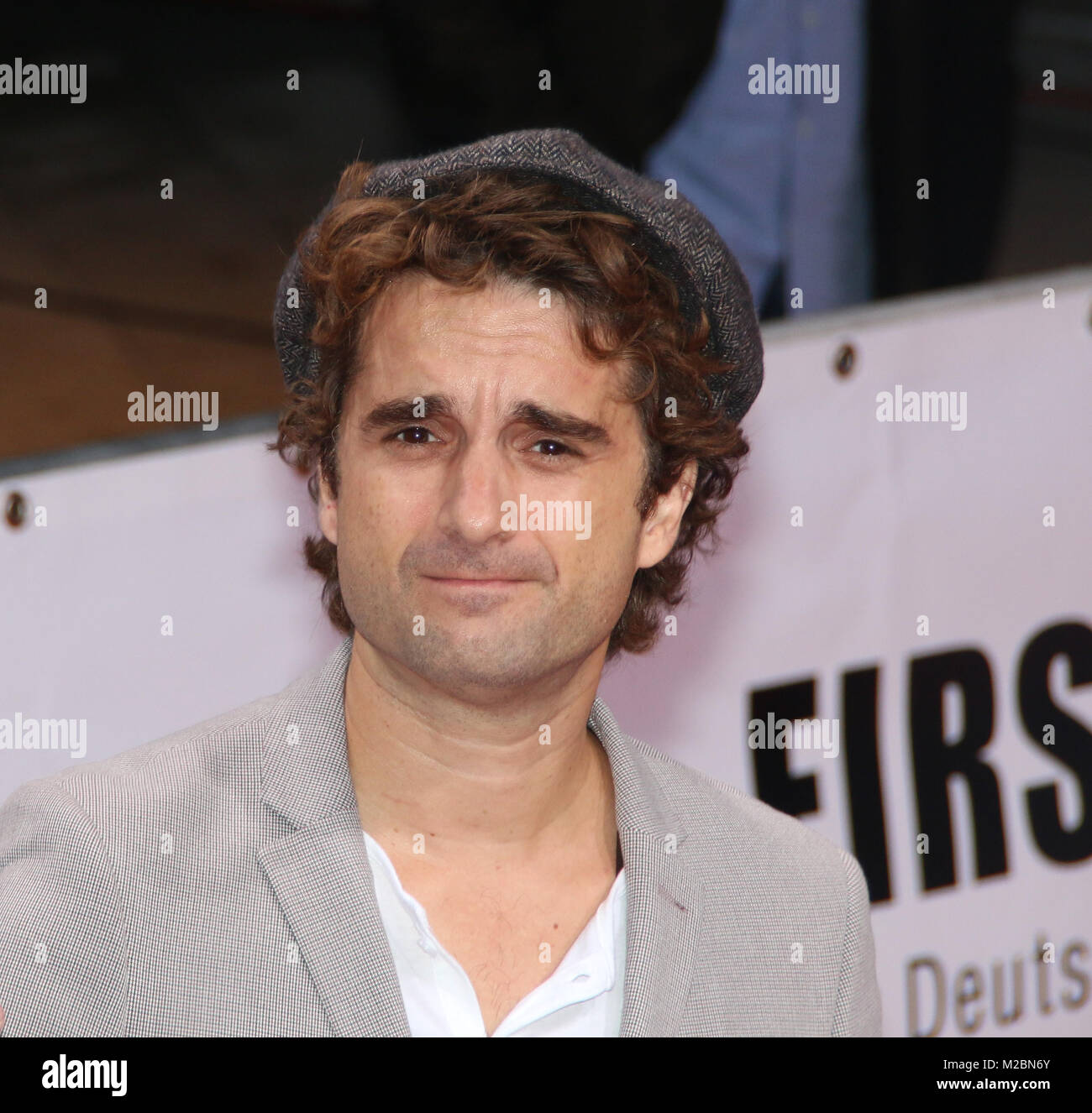 Oliver theater stage hi-res stock photography and images - Alamy