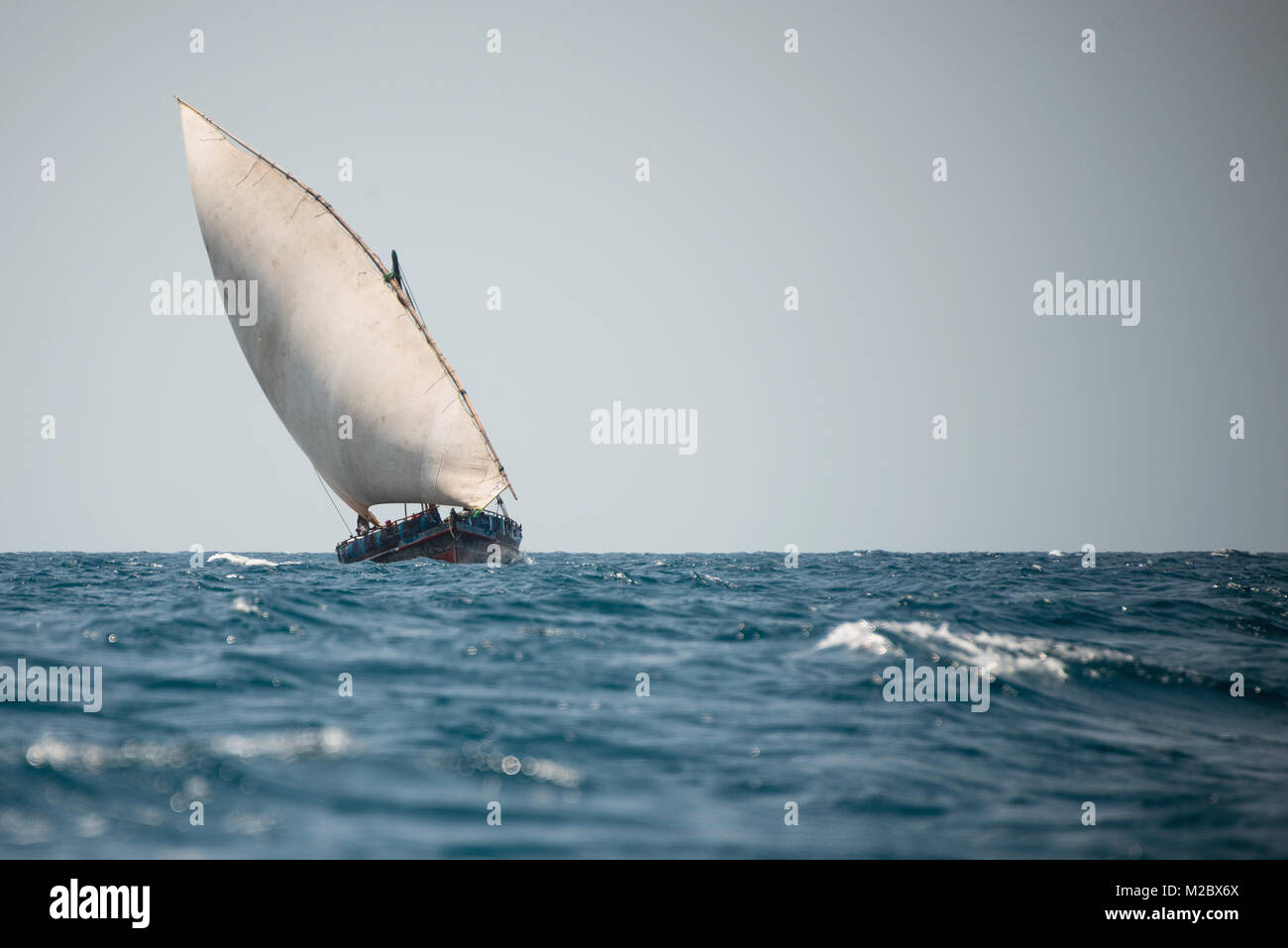 Traditional dhow sailing ship hi-res stock photography and images - Alamy