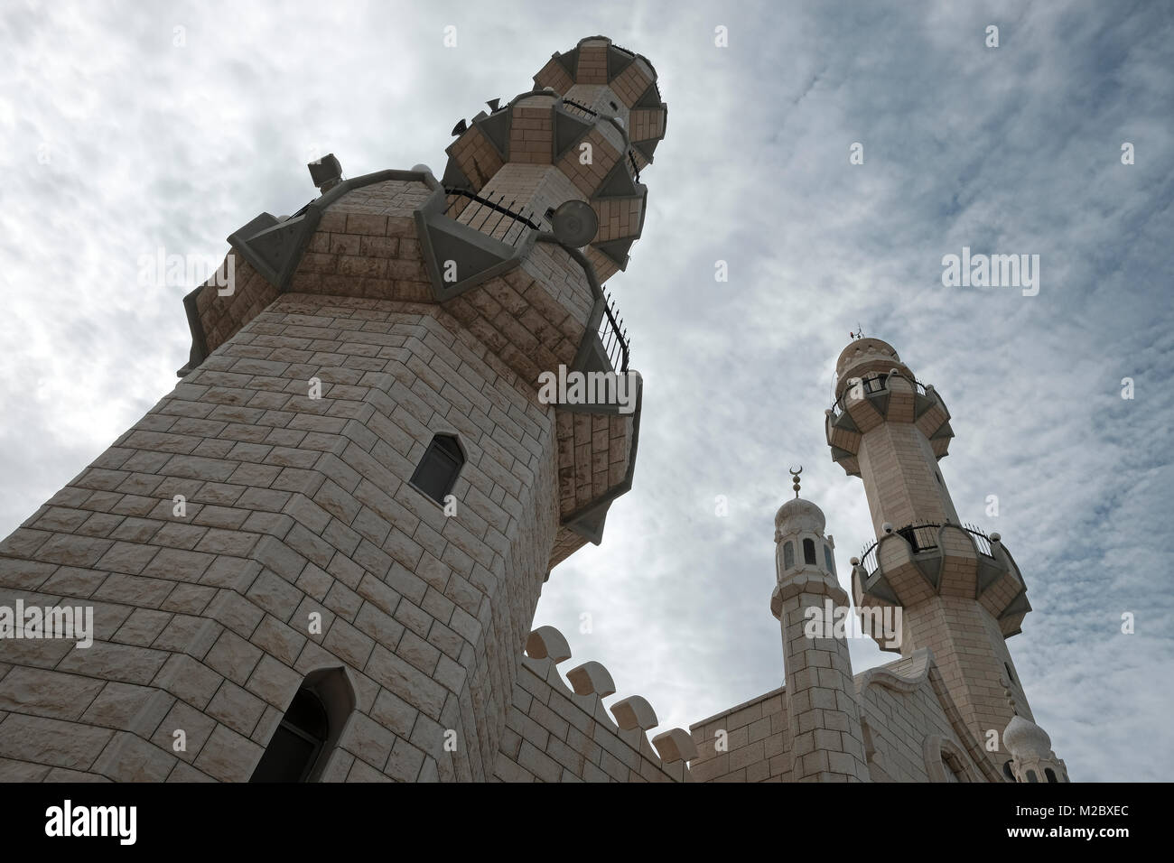 Exterior view of the Mahmood mosque of the Ahmadiyya Muslim Community ...