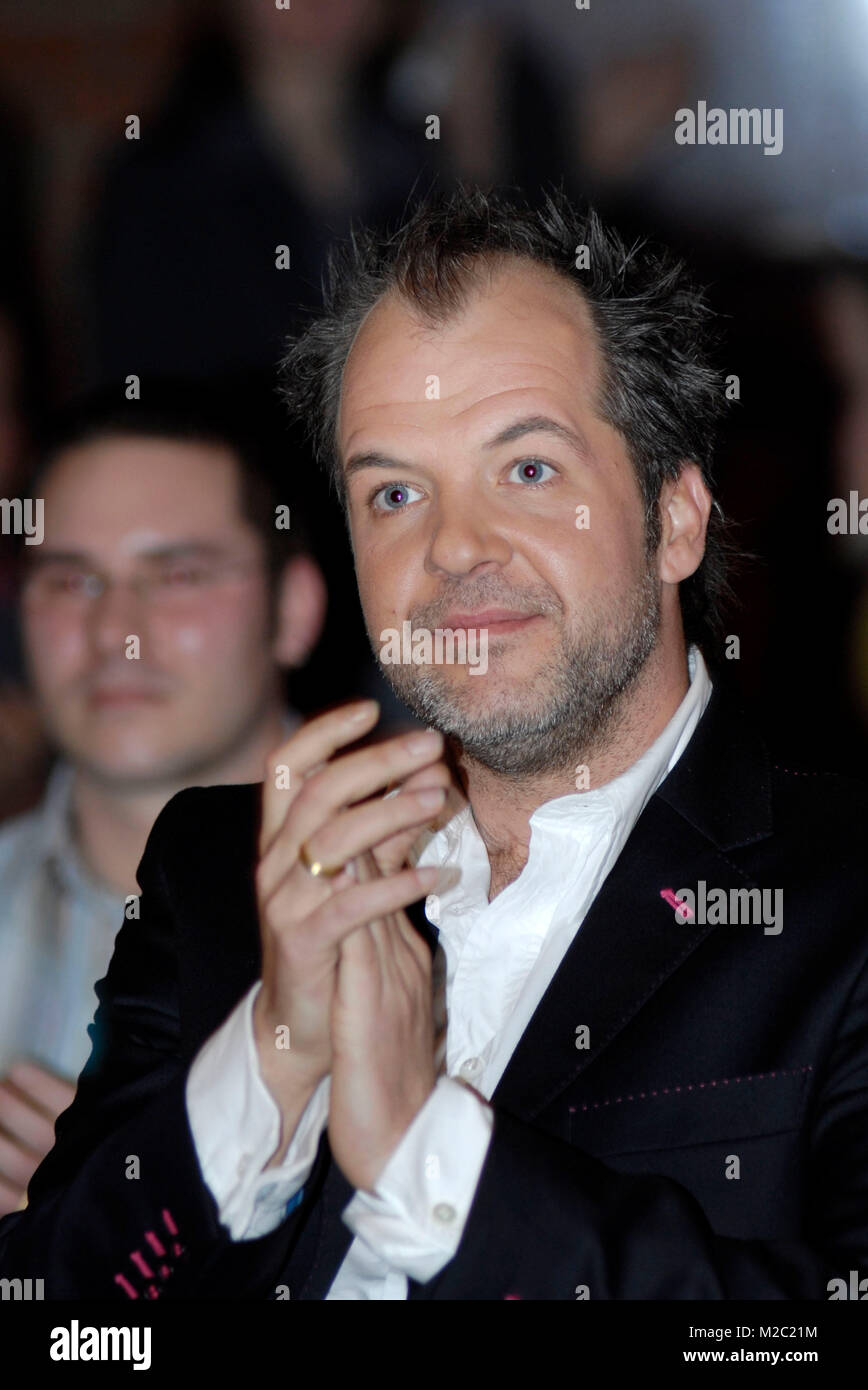 Der Schauspieler Marek Erhardt in der NDR Talkshow "Herman und Tietjen ...