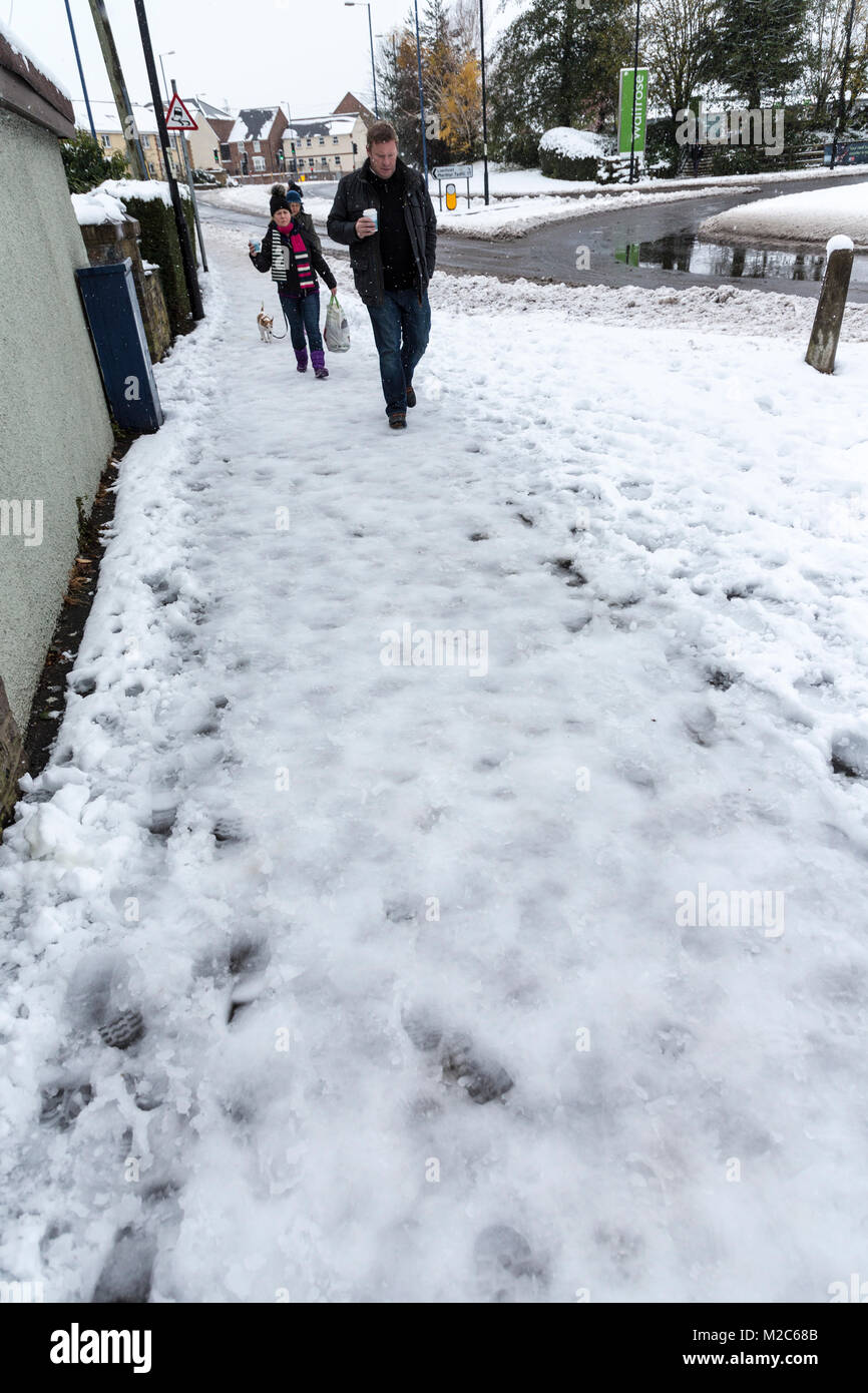 Walking on snow covered hi-res stock photography and images - Alamy