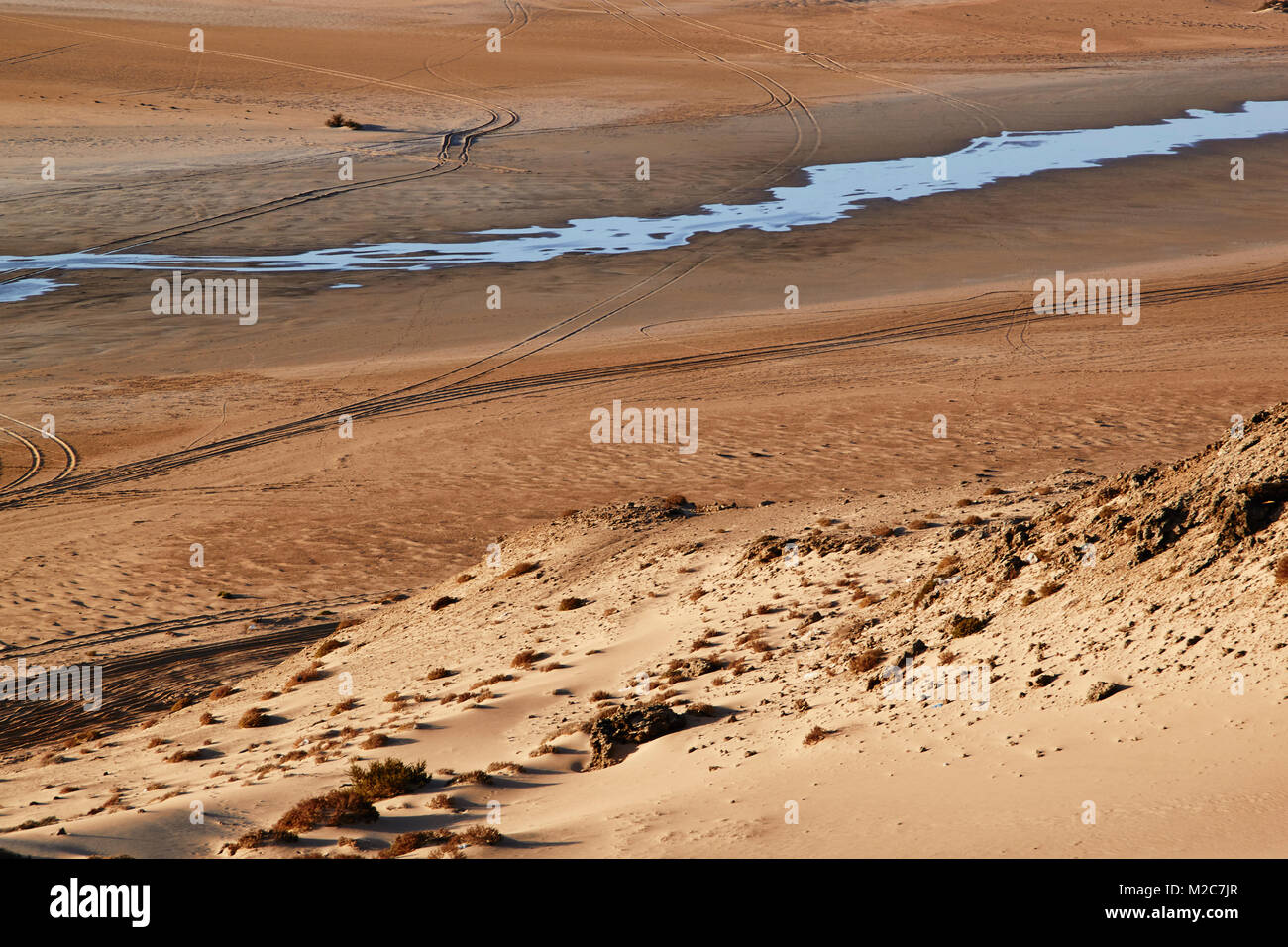 Desert terrain with water hi-res stock photography and images - Alamy