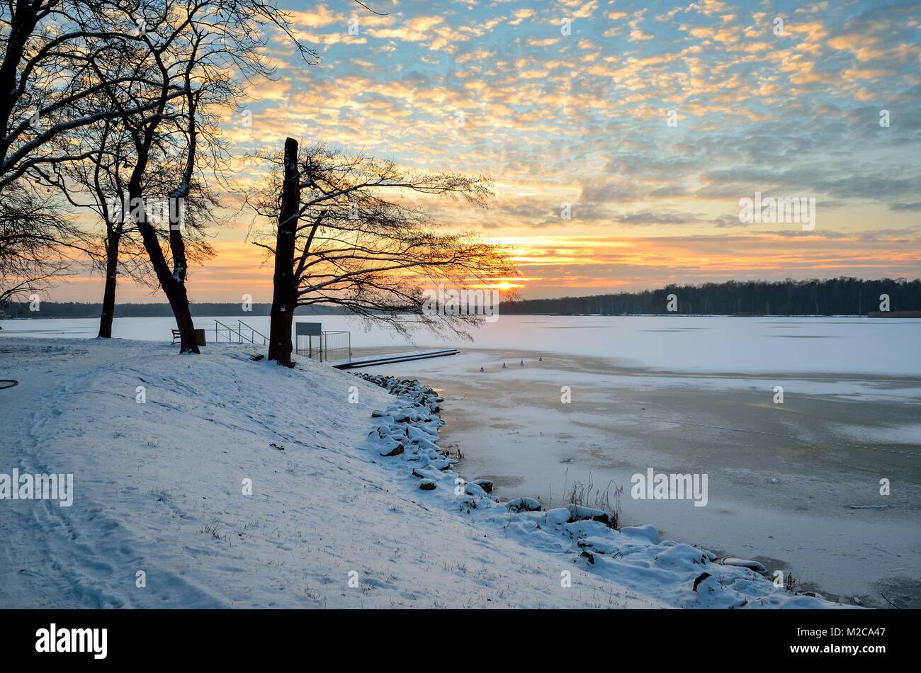 Beautiful winter afternoon hi-res stock photography and images - Alamy