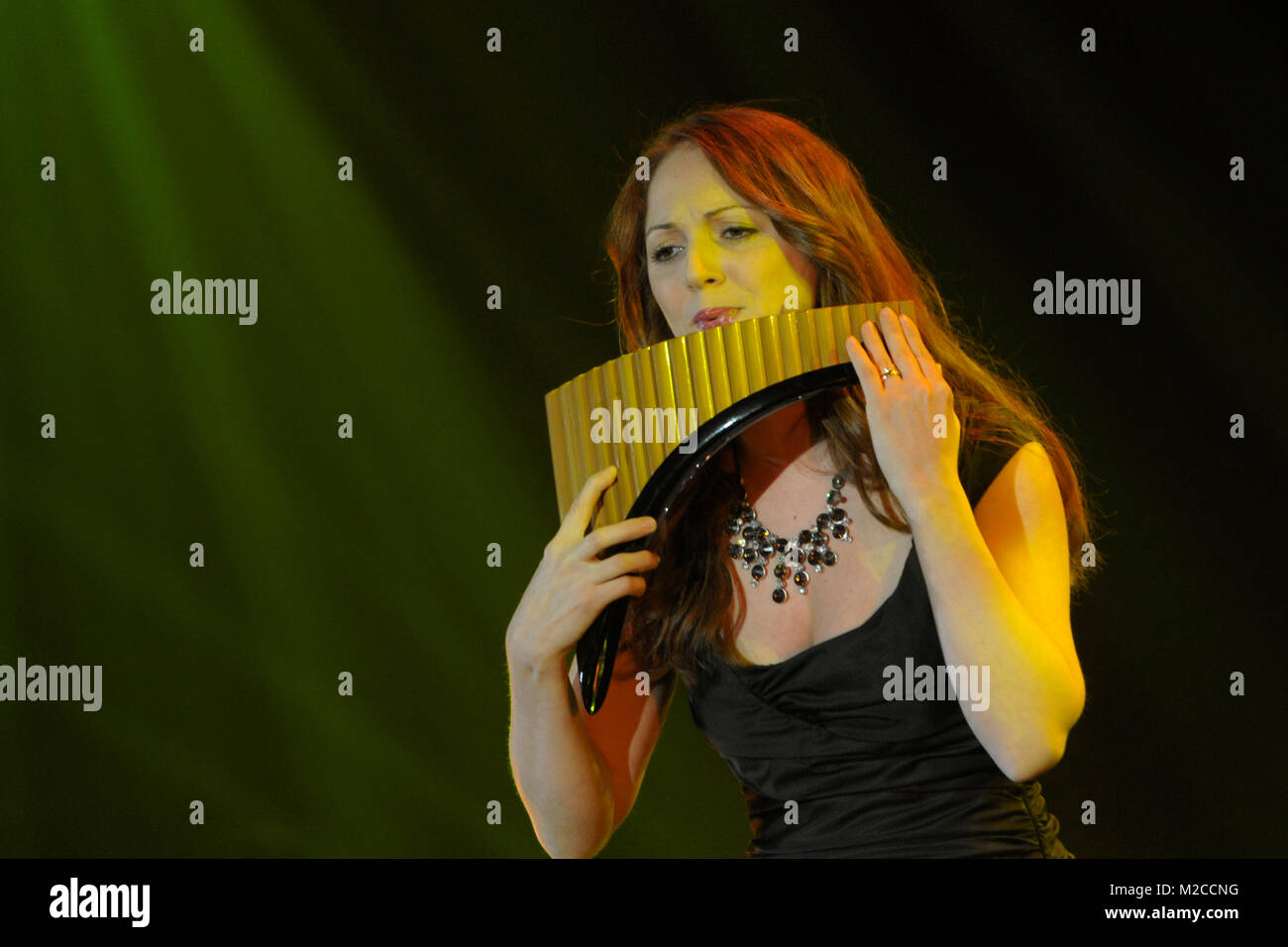 Rtl supertalent hi-res stock photography and images - Alamy