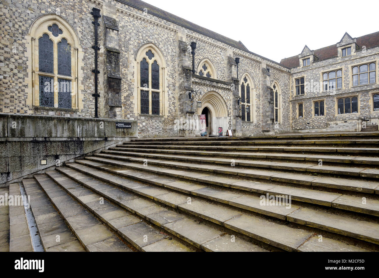 Gothic Great Hall of Winchester Castle where is hunging an imitation ...