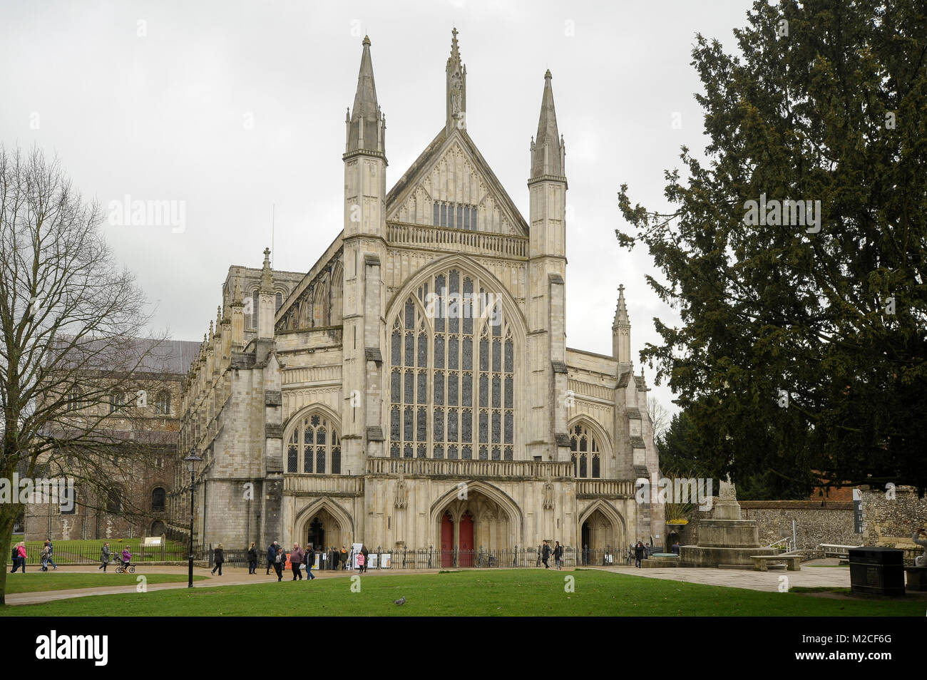 Winchester town centre church hi-res stock photography and images - Alamy