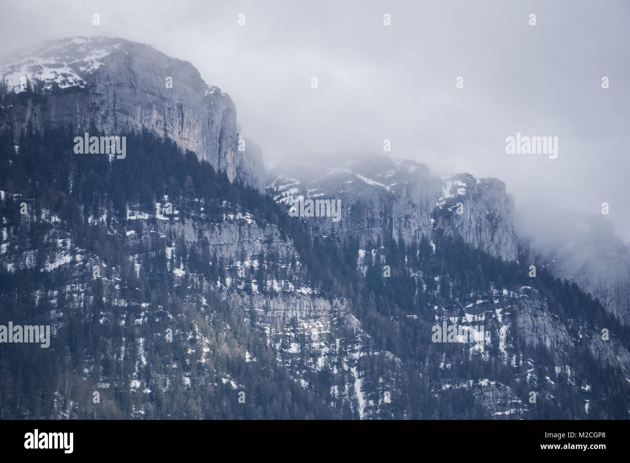 Sheer cliff face hi-res stock photography and images - Alamy