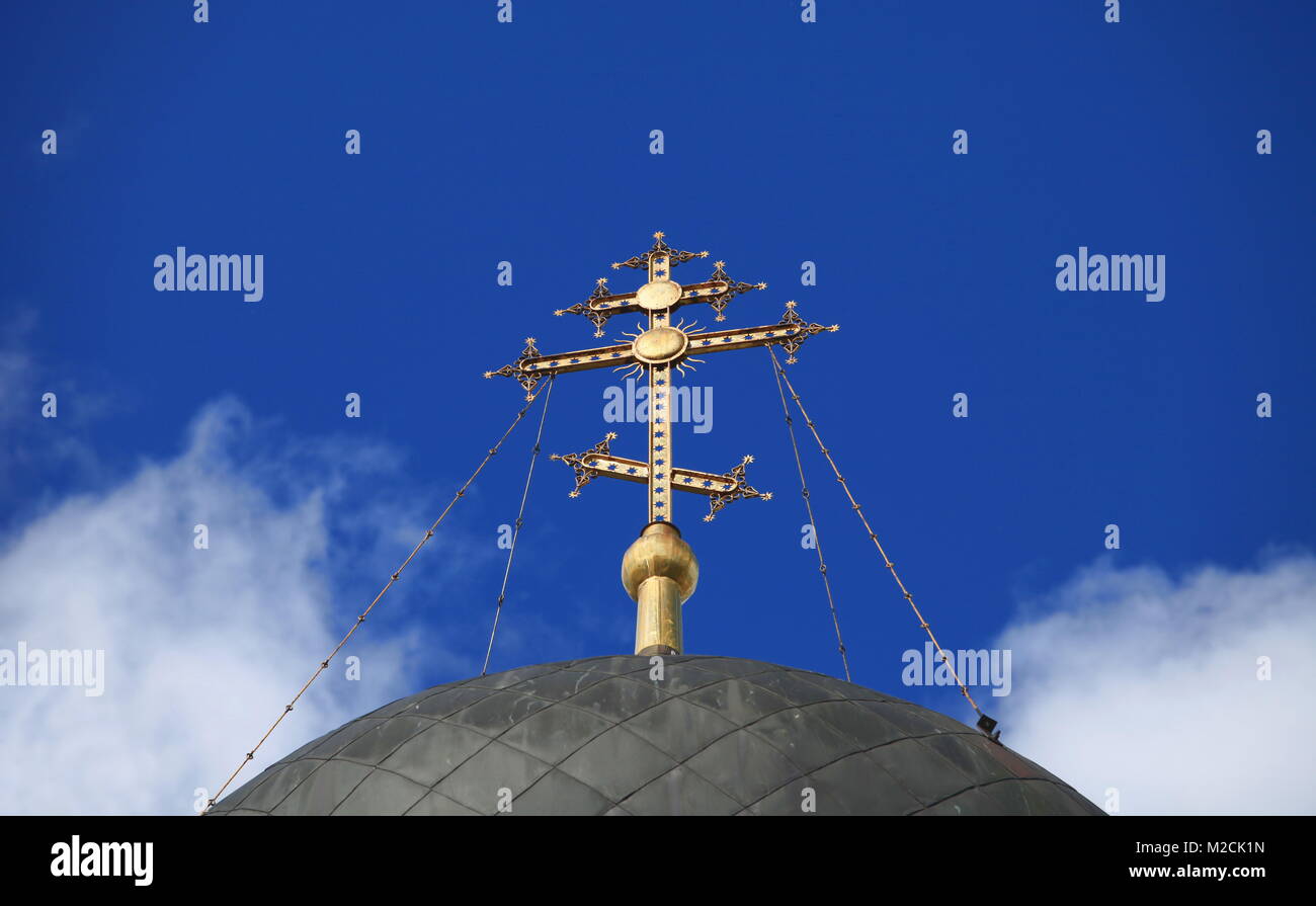 Golden cross on top church hi-res stock photography and images - Alamy
