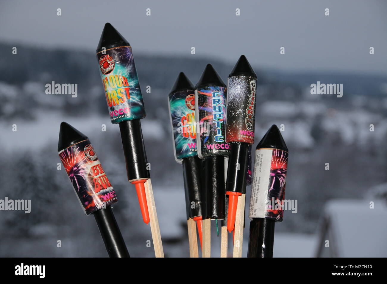 Neujahrsfeuerwerk hi-res stock photography and images - Alamy