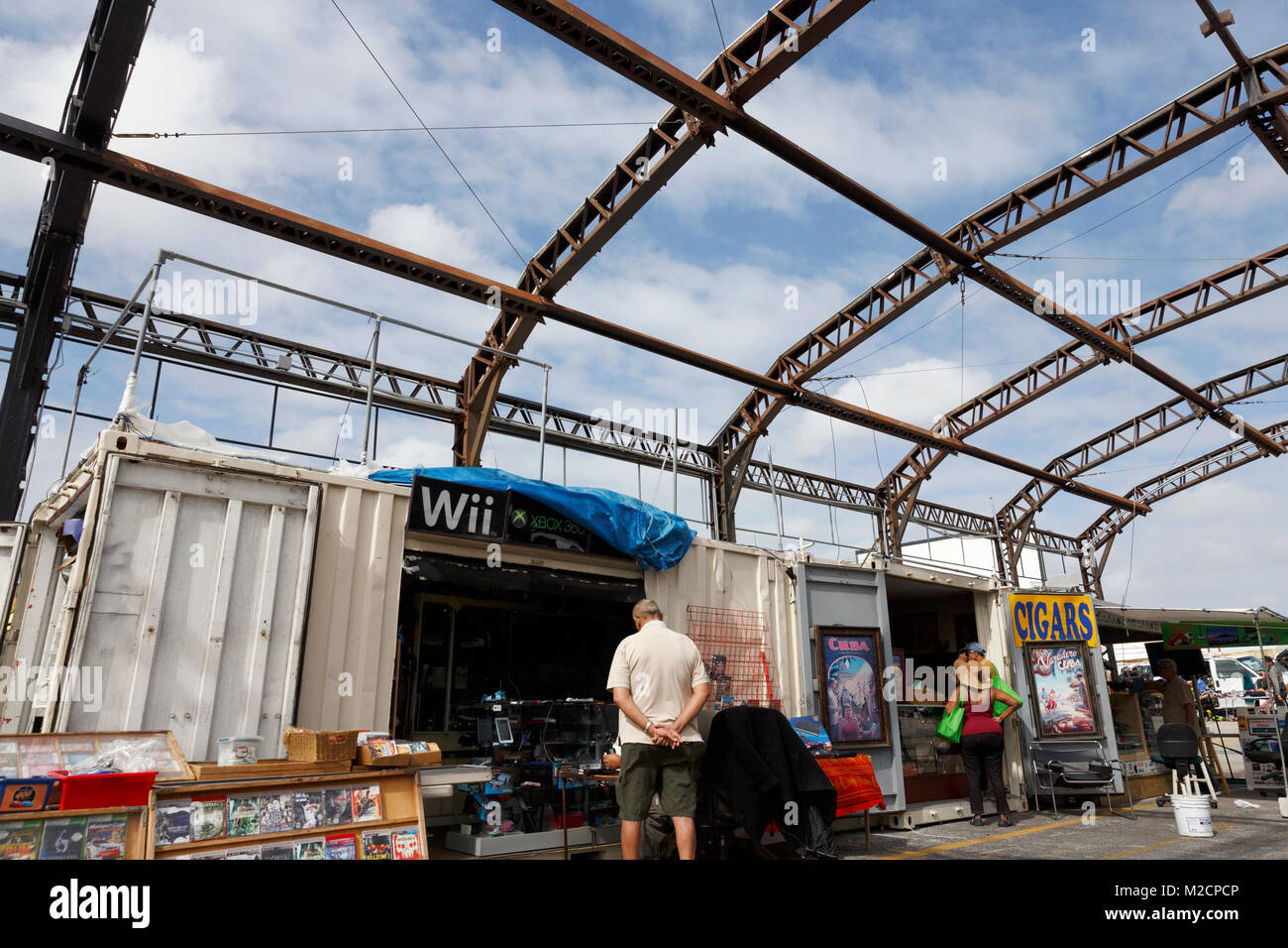 Swap shop florida hi-res stock photography and images - Alamy