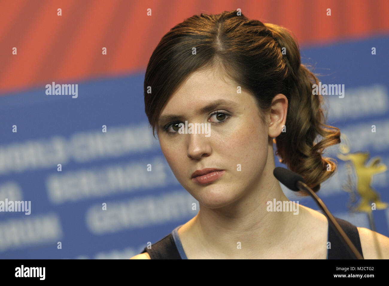 Emily cox hi-res stock photography and images - Alamy