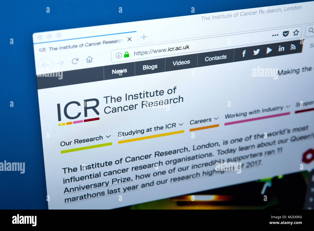 Cancer research uk logo hi-res stock photography and images - Alamy