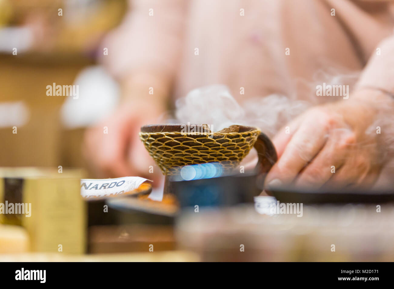 Very small objects hi-res stock photography and images - Alamy